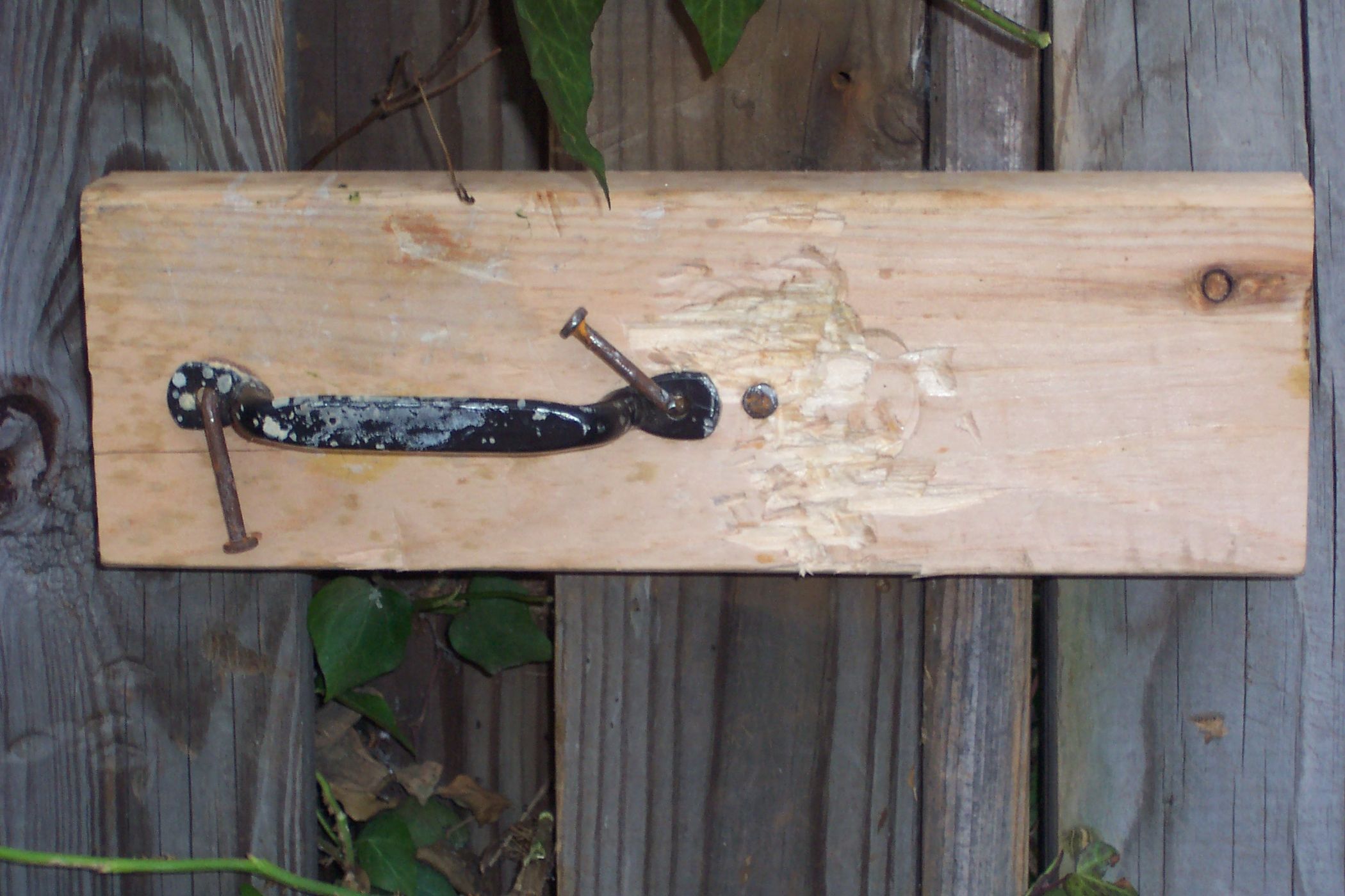 Cheap Gate Latch : 3 Steps - Instructables