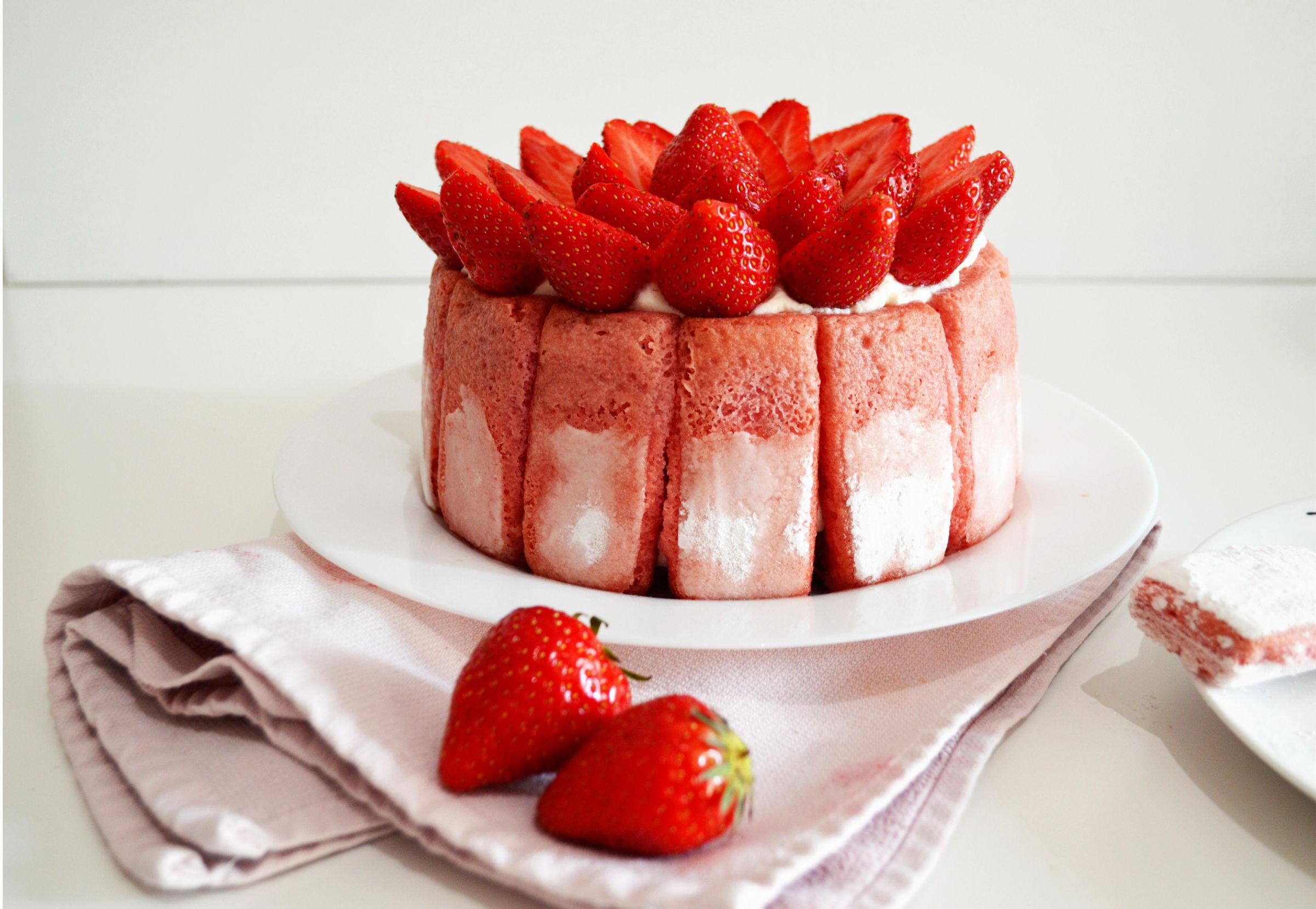 Strawberry Charlotte Cake : 6 Steps (with Pictures) - Instructables