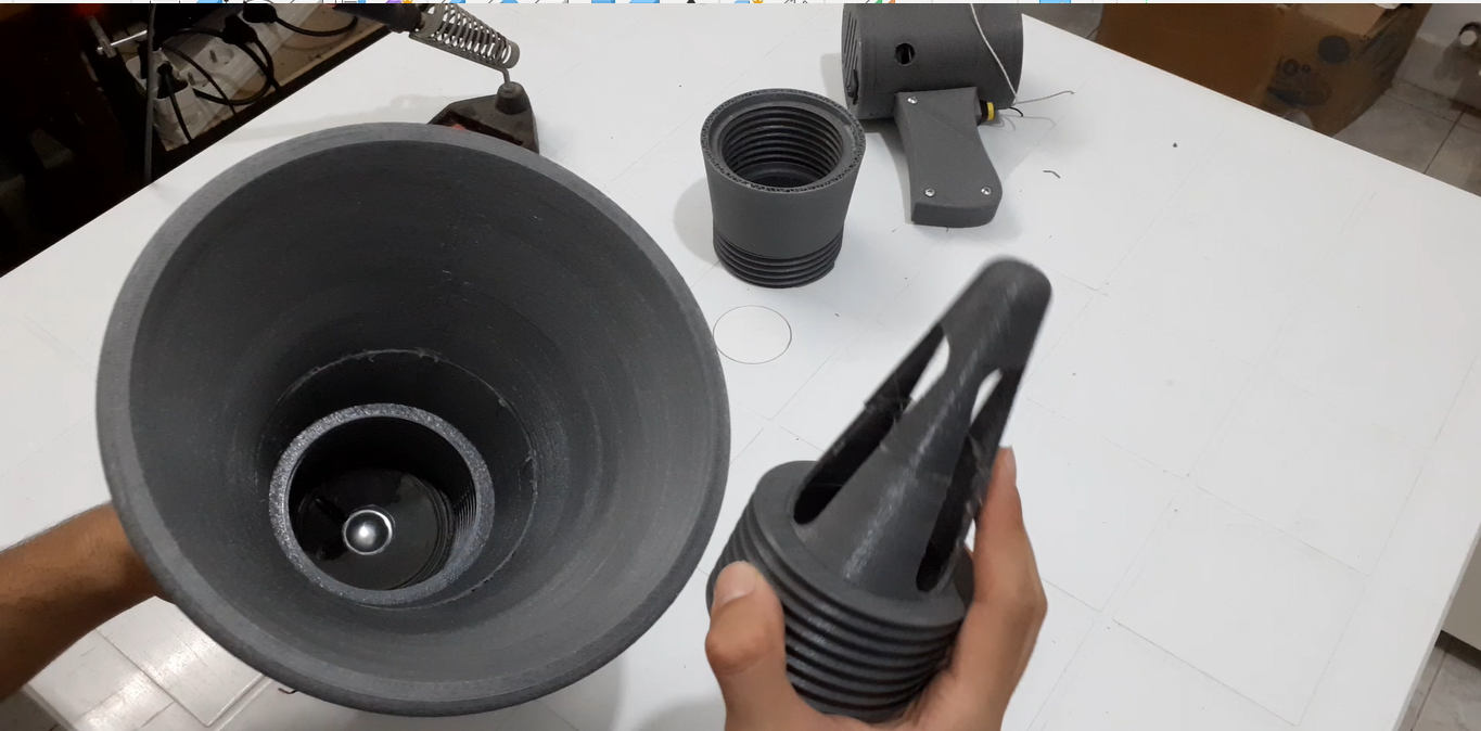 Make a Megaphone : 9 Steps (with Pictures) - Instructables