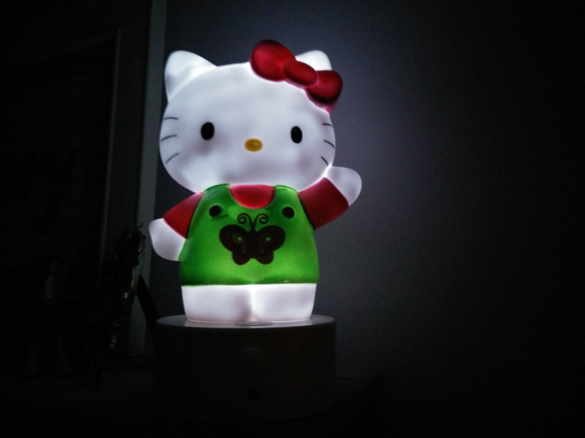 DIY Minion Night Light : 4 Steps (with Pictures) - Instructables