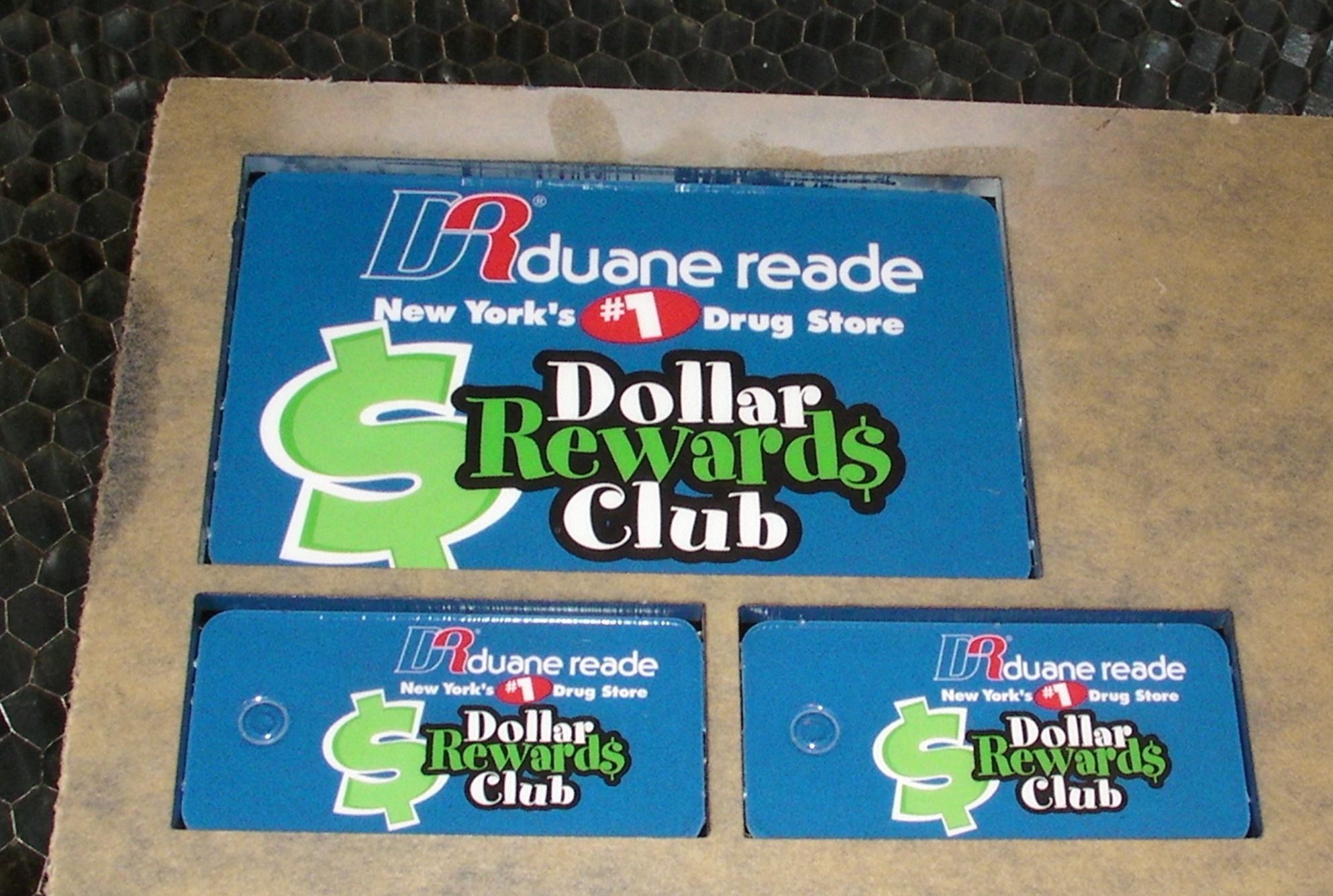 Plastic Paper Clips From Recycled Gift Cards : 5 Steps (with Pictures ...