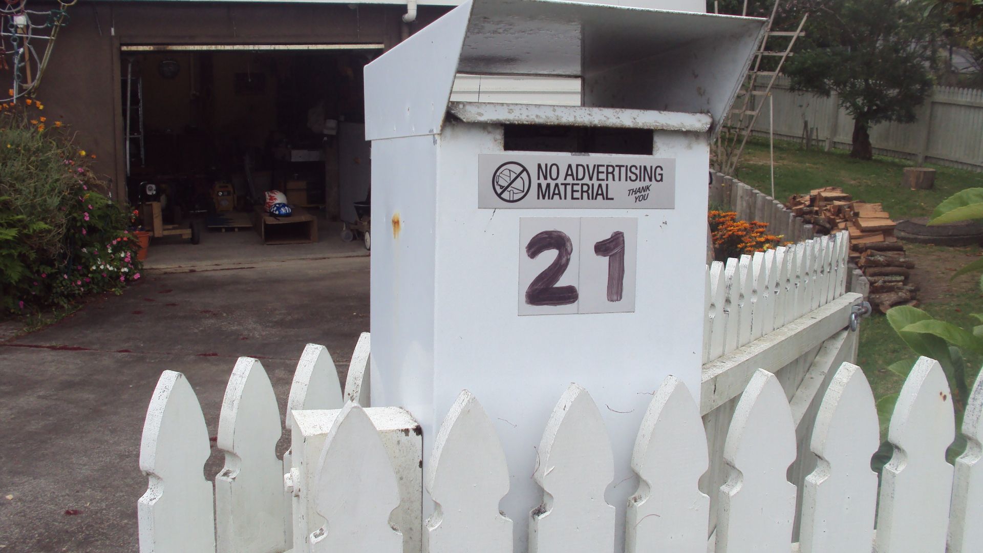 Glow in the Dark Letterbox Numbers : 6 Steps - Instructables