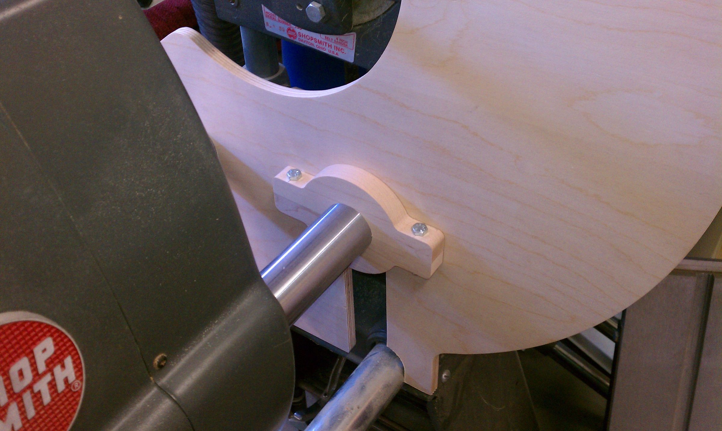 How to Control Sawdust on a Shopsmith Lathe : 6 Steps - Instructables