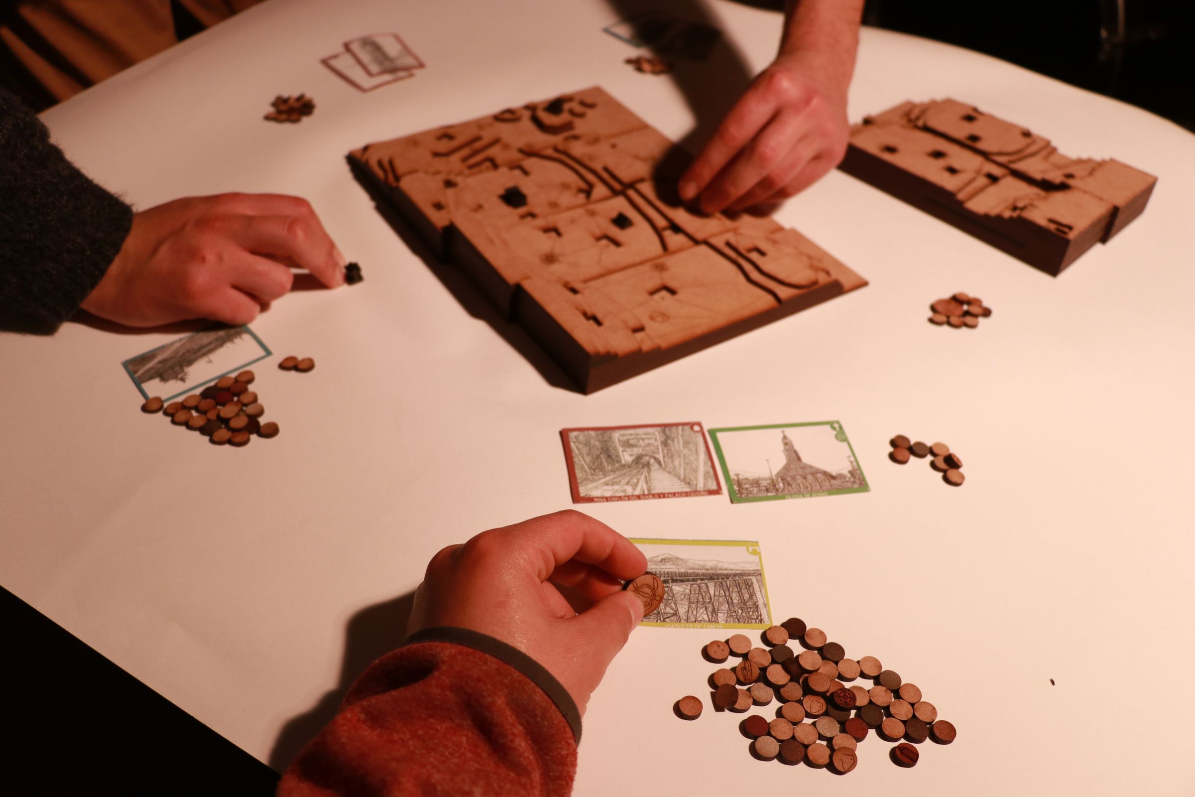 Portable Wooden Board Game System : 8 Steps (with Pictures) - Instructables