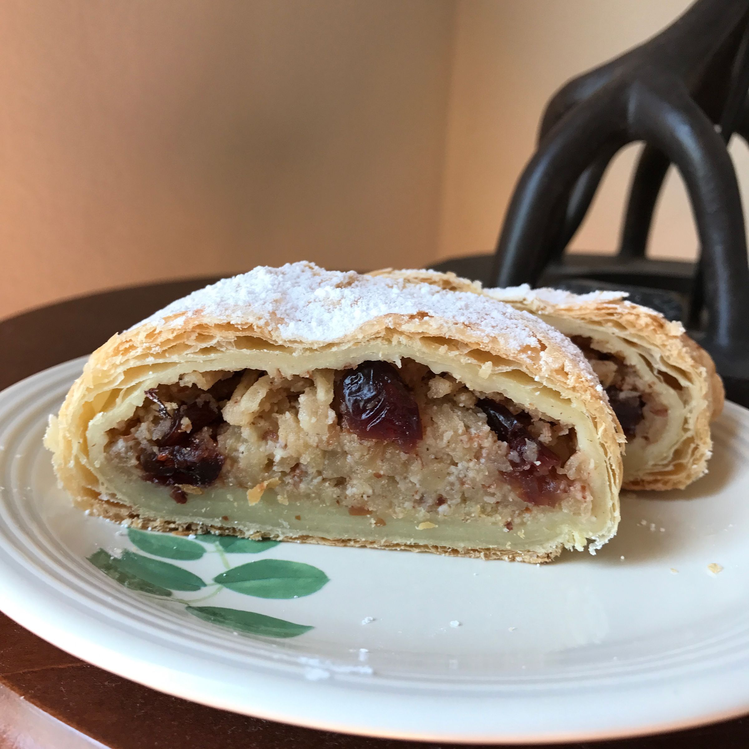 Easy Apple, Cranberry and Almond Strudel : 6 Steps (with Pictures ...