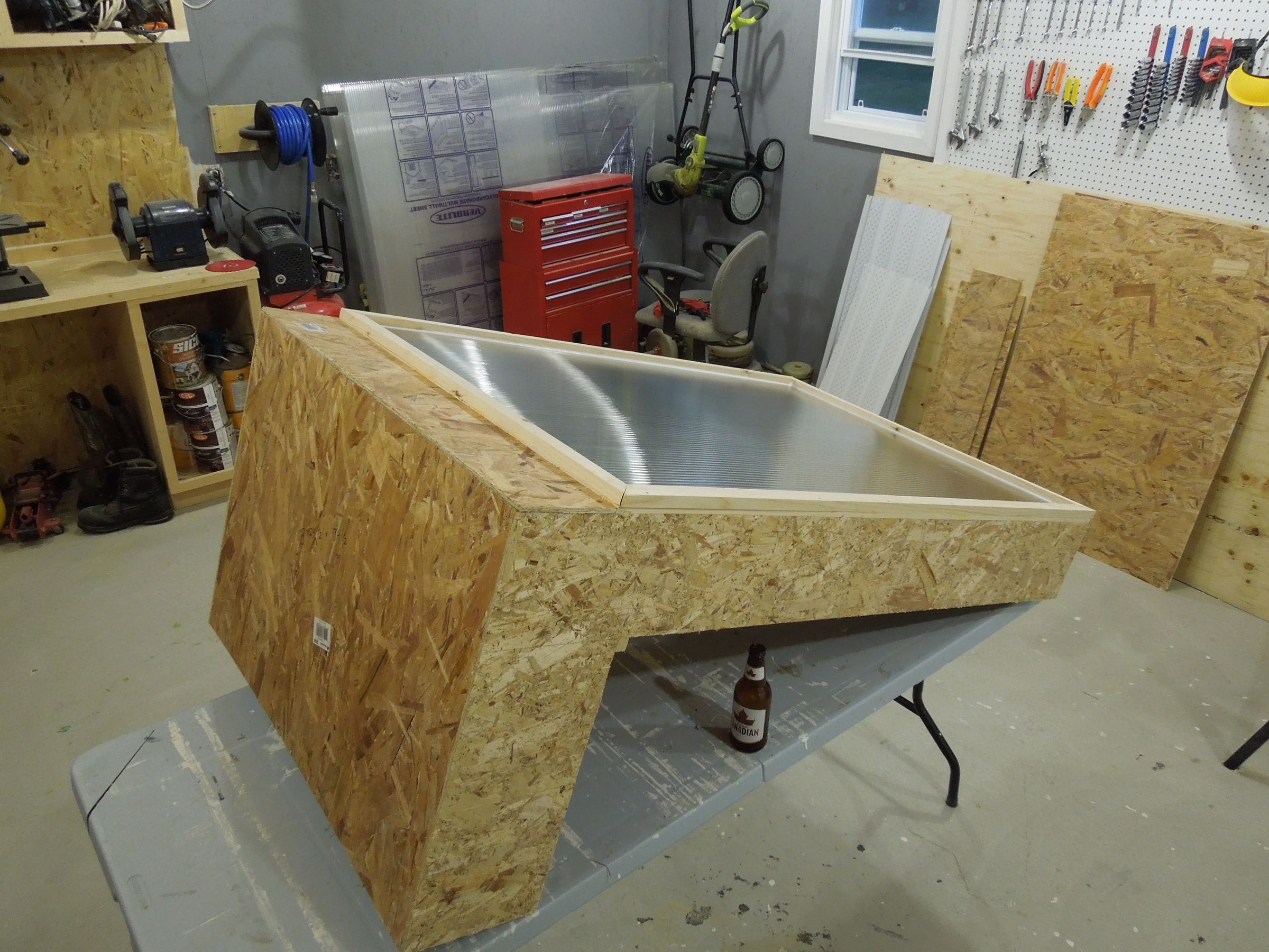 Window Mounted Solar Hot Air Furnace (Aluminum Soffit Based) : 11 Steps ...