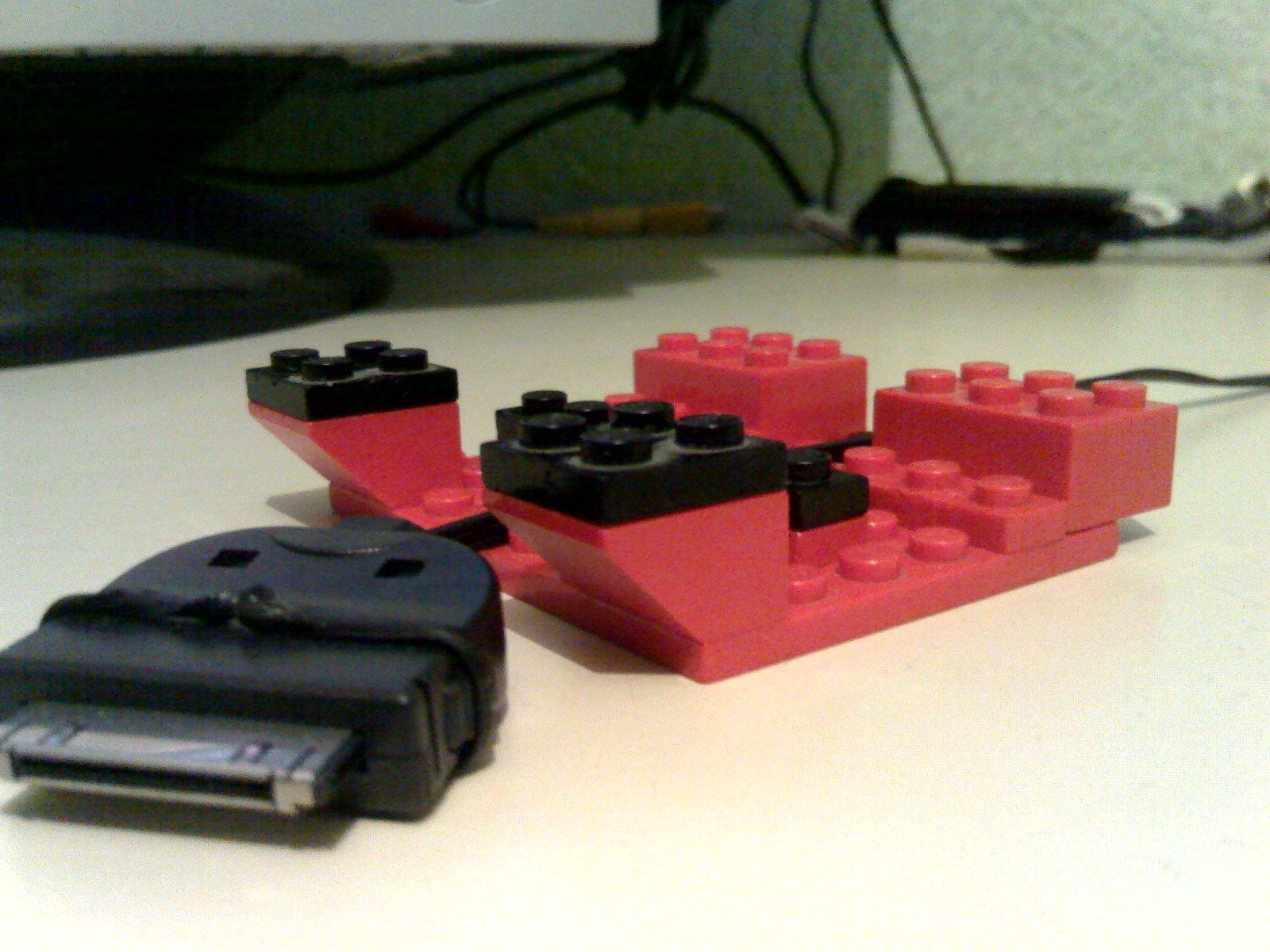 Lego Ipod Nano 3G IDock : 6 Steps - Instructables