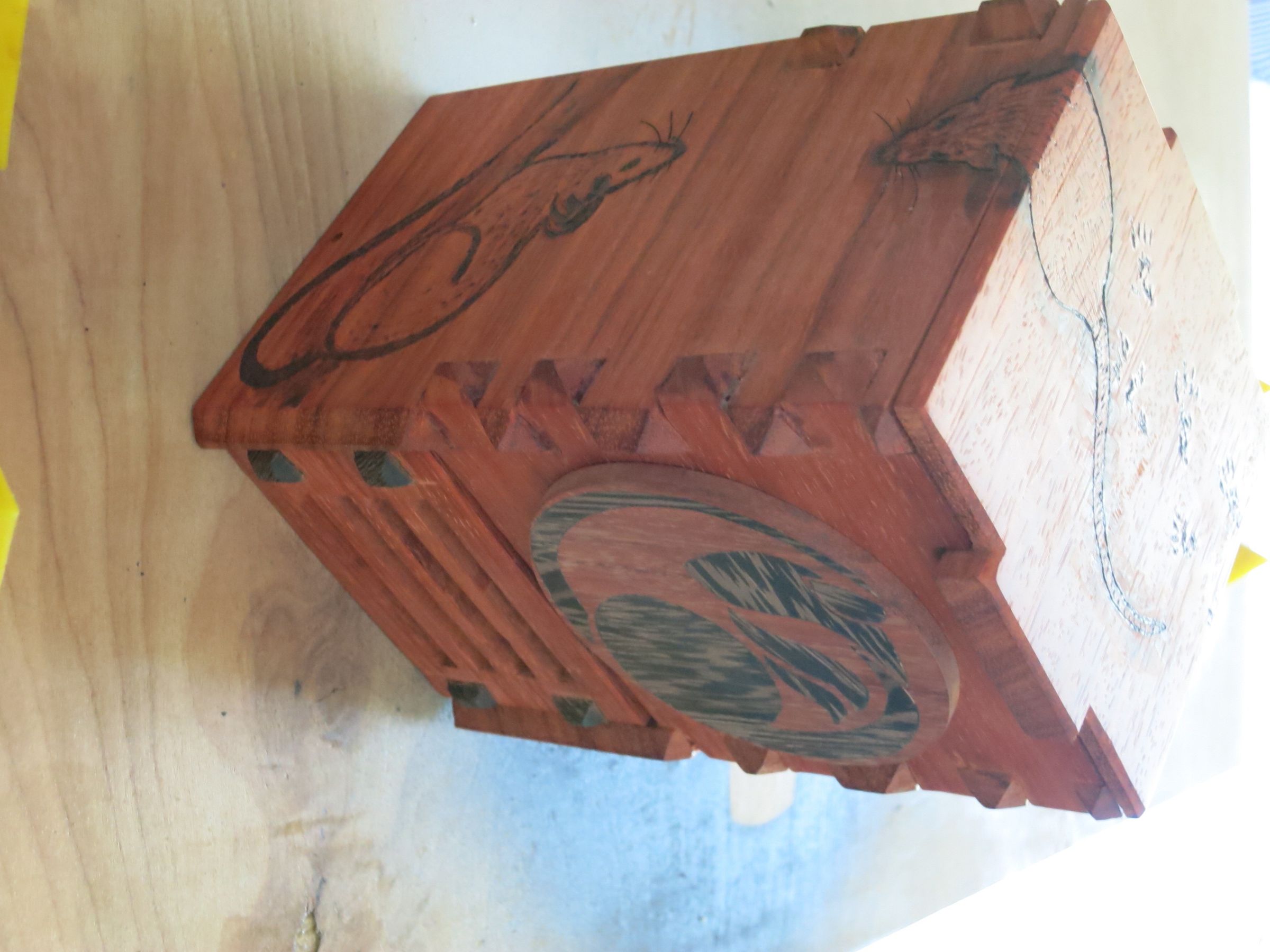 MTG Ultimate Deck Boxes : 8 Steps (with Pictures) - Instructables