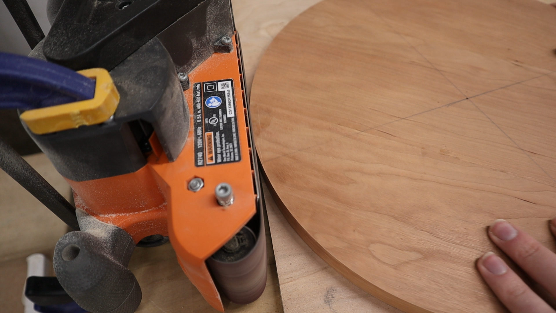 Circle Cutter Jig for the Bandsaw - SUPER EASY! : 7 Steps (with ...