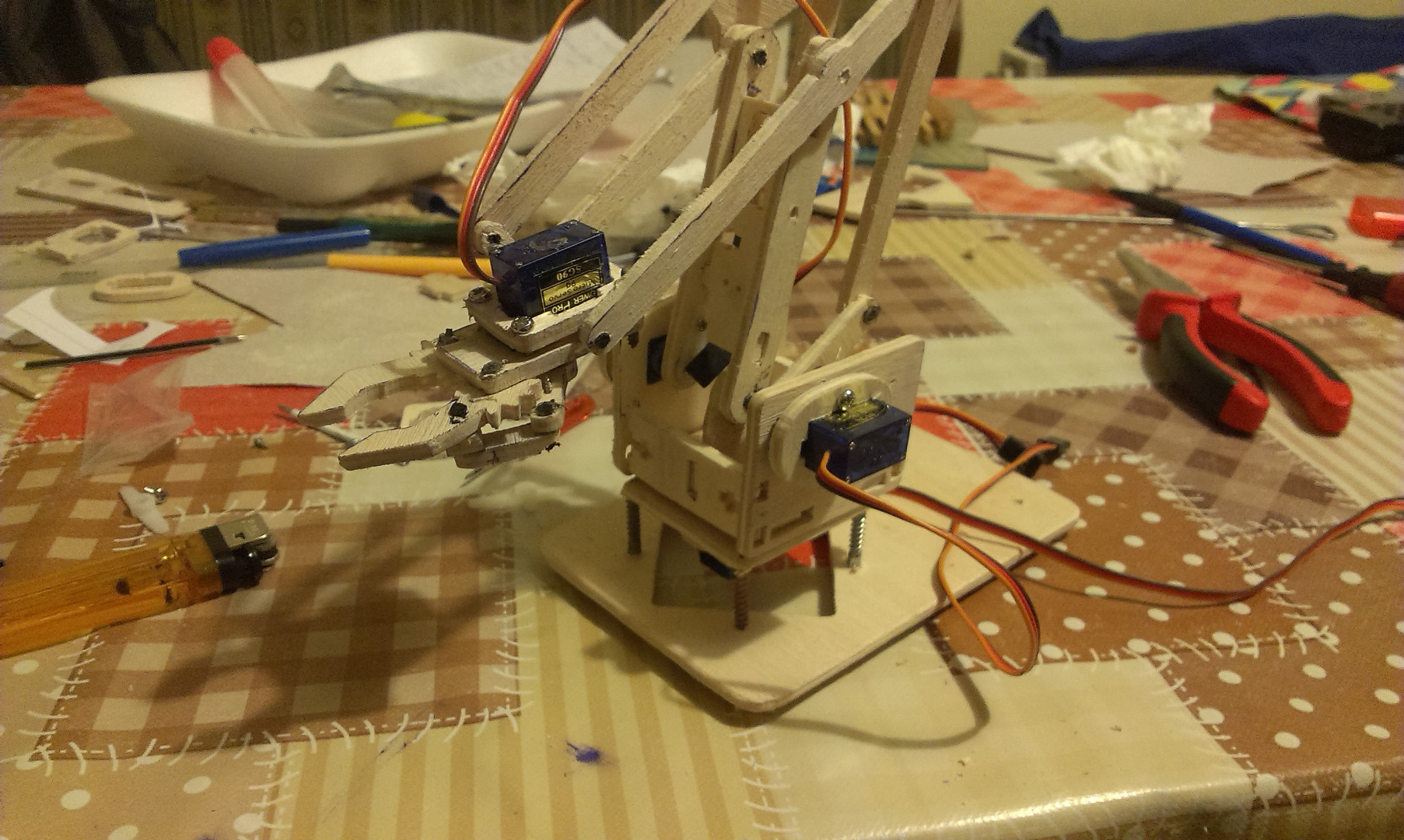 Hand-Made MeArm : 7 Steps (with Pictures) - Instructables