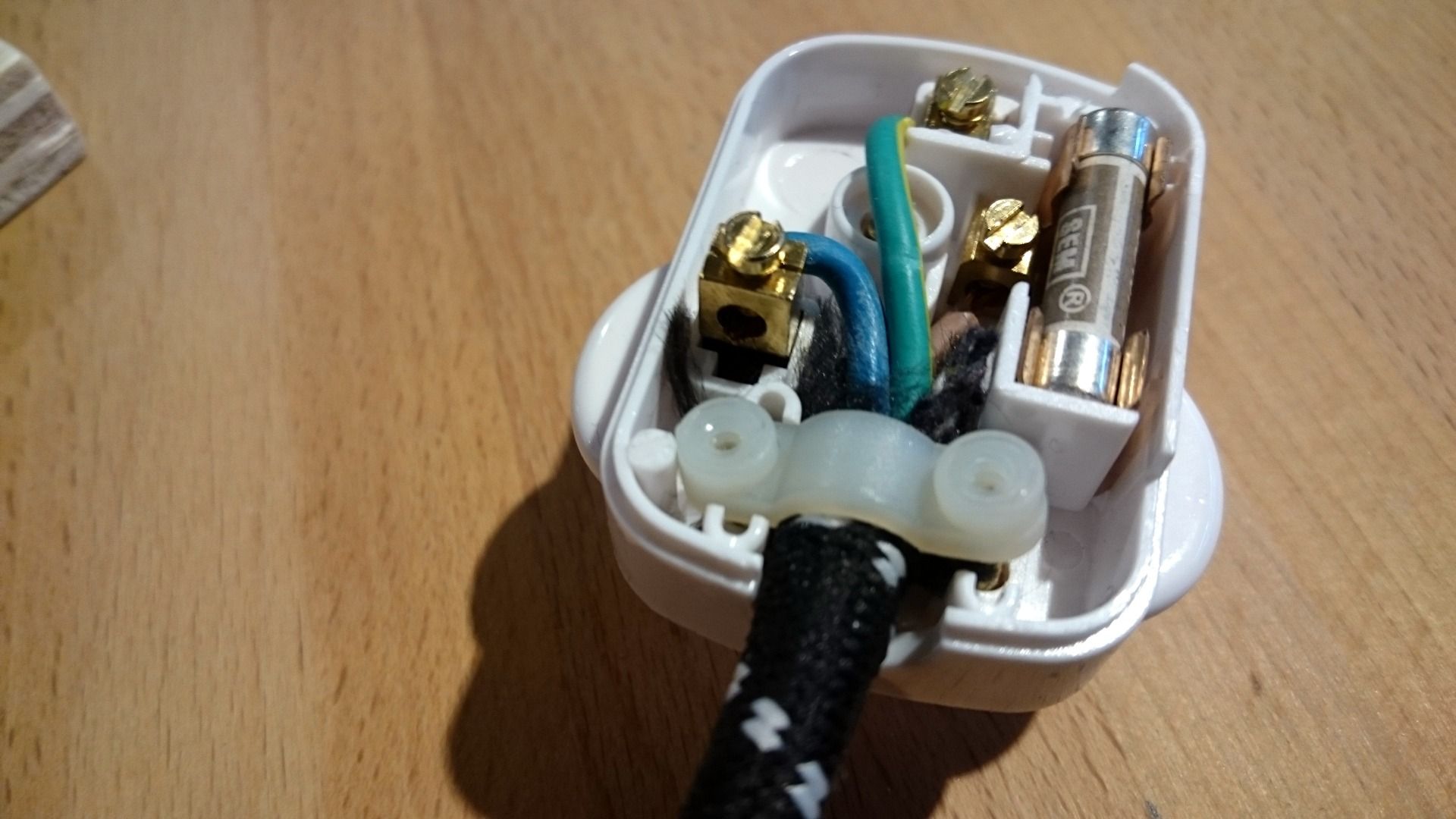 Simple Wooden Lamp : 12 Steps (with Pictures) - Instructables