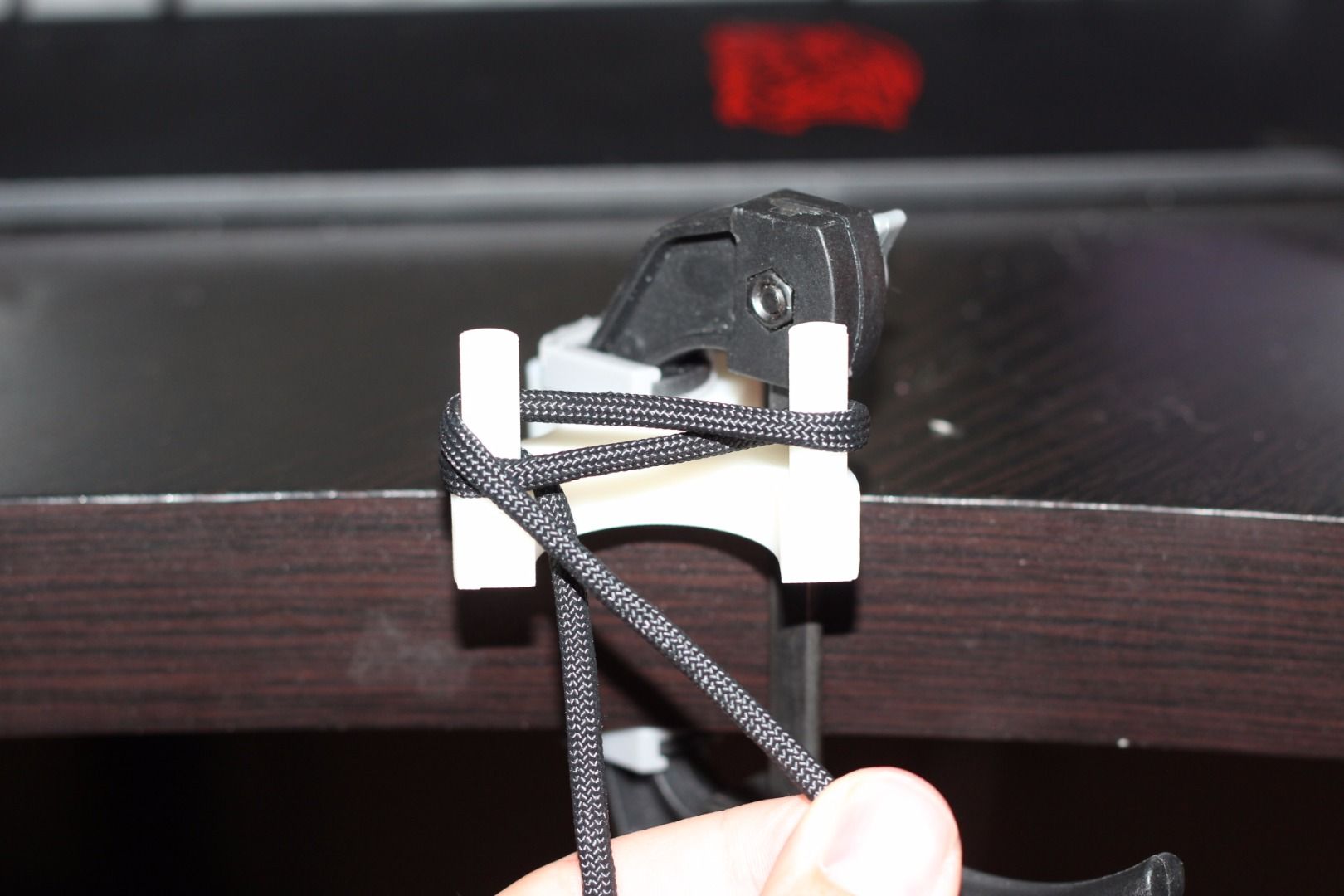 3D Printed Two Peg Spool Knitting - the Beginning : 6 Steps - Instructables