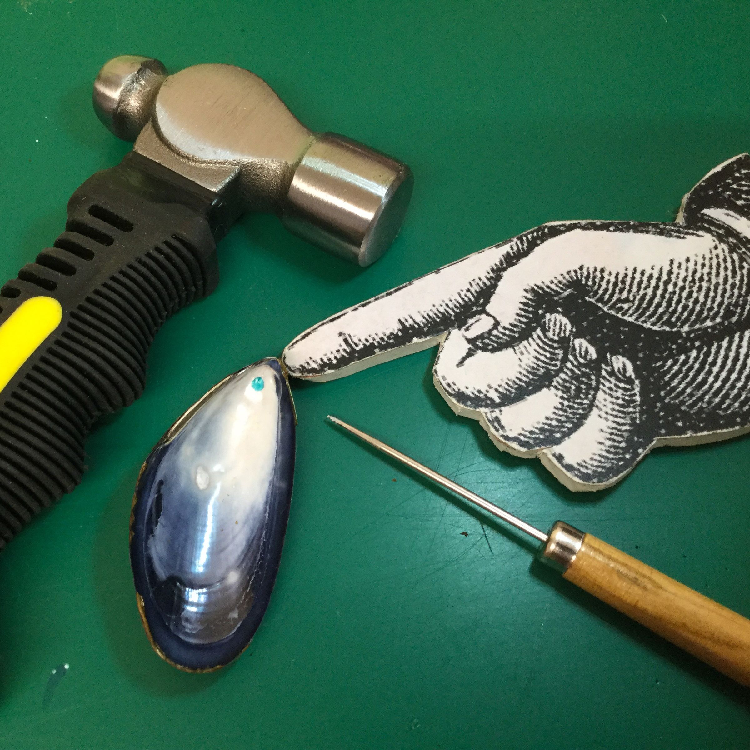 RECYCLE YOUR DINNER! Mussel Jewellery : 7 Steps - Instructables