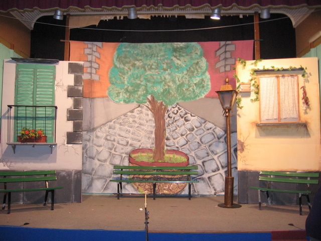 Make Urban Comedy Scene : 5 Steps - Instructables