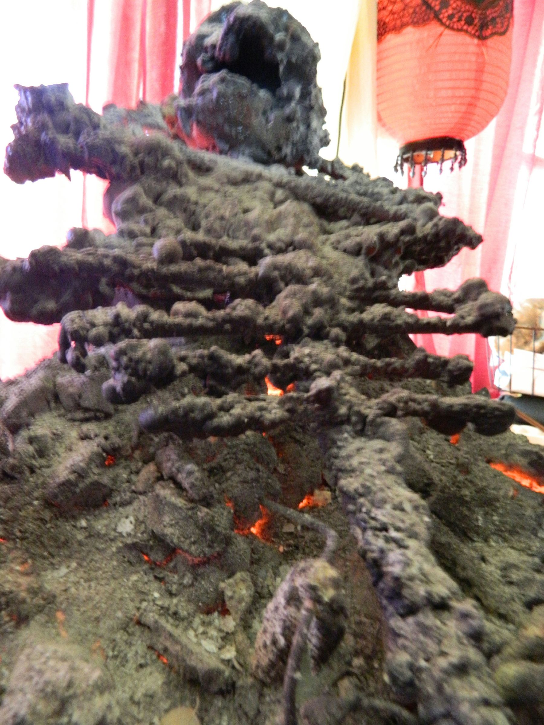 Burnt Corpse / Burning Embers Halloween Prop : 7 Steps - Instructables