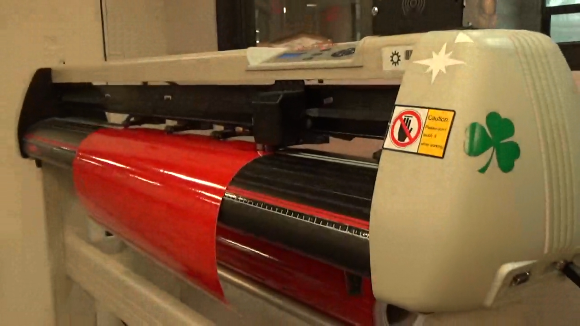 How to Sandblast Designs on Glass Dishes : 8 Steps - Instructables