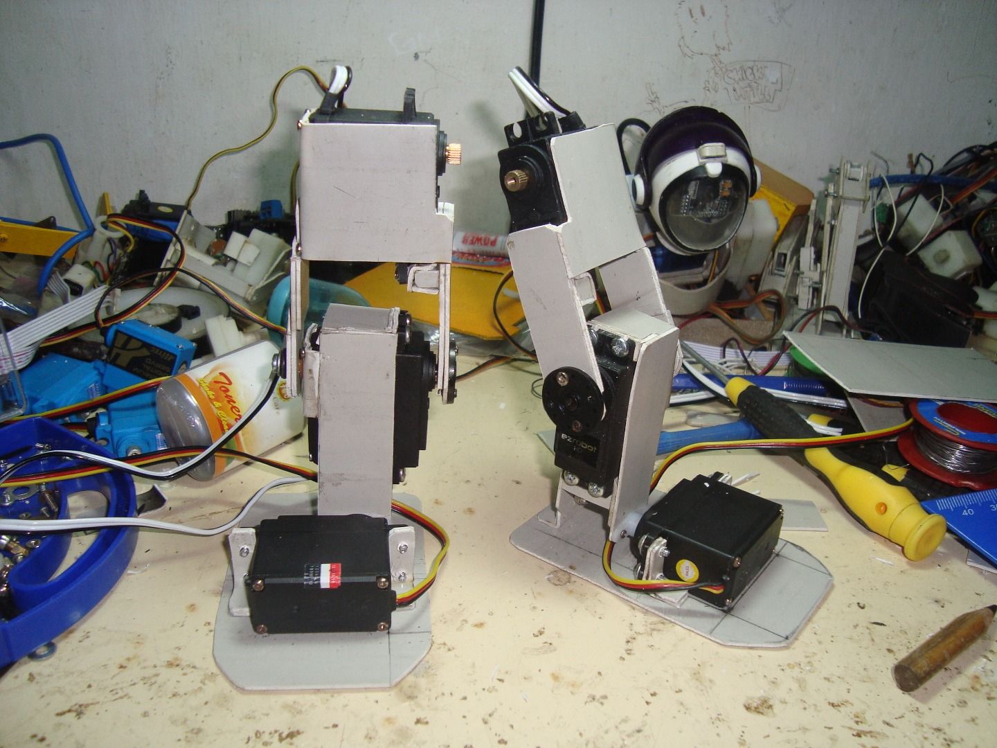 Making Humanoid Robot : 5 Steps - Instructables