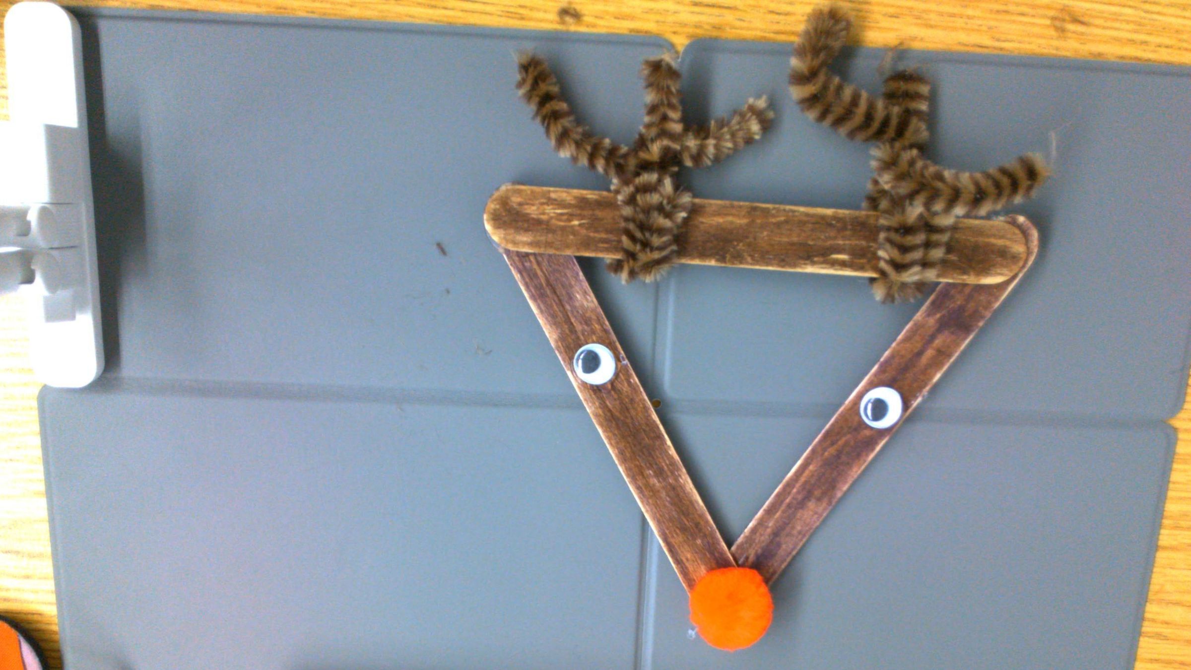 Popsicle Stick Reindeer Ordainment : 6 Steps - Instructables