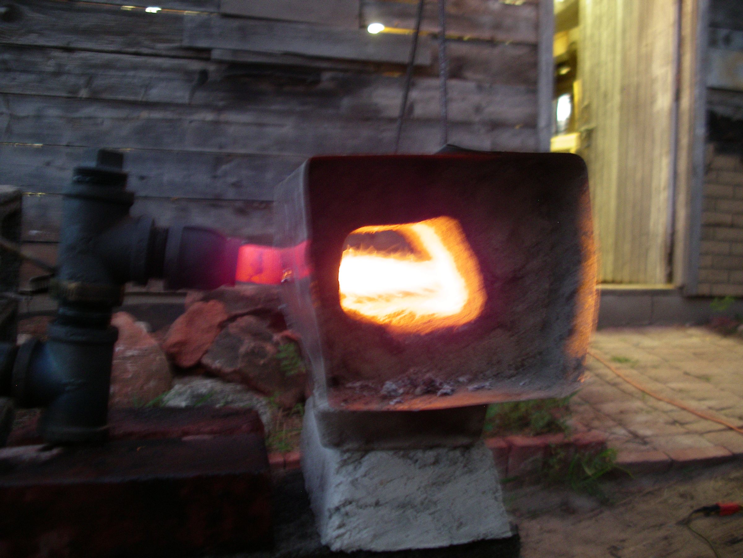 Waste-Oil Forge and Foundry : 5 Steps - Instructables