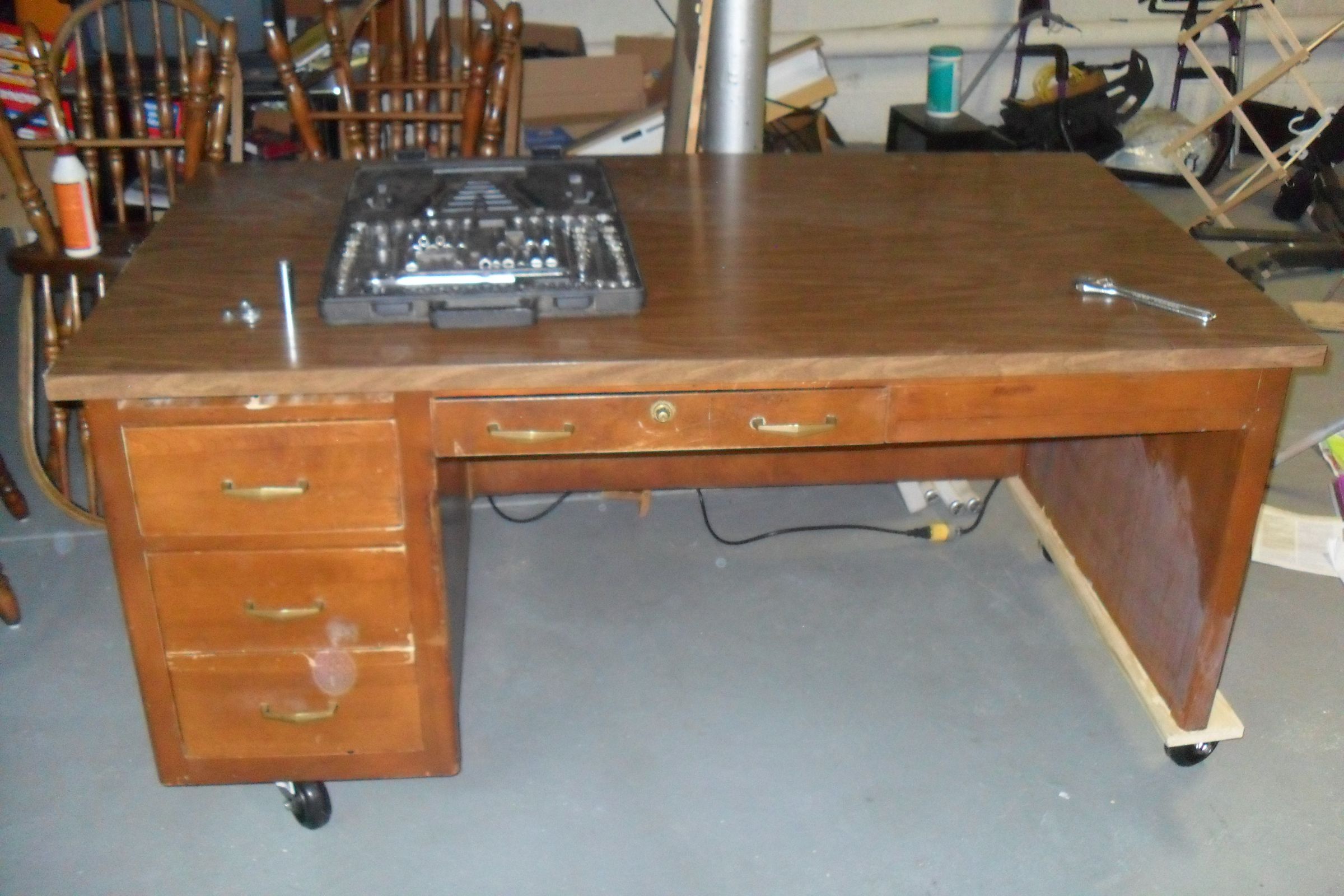 Transforming an Old Desk for a Hobby/craft Desk - Instructables
