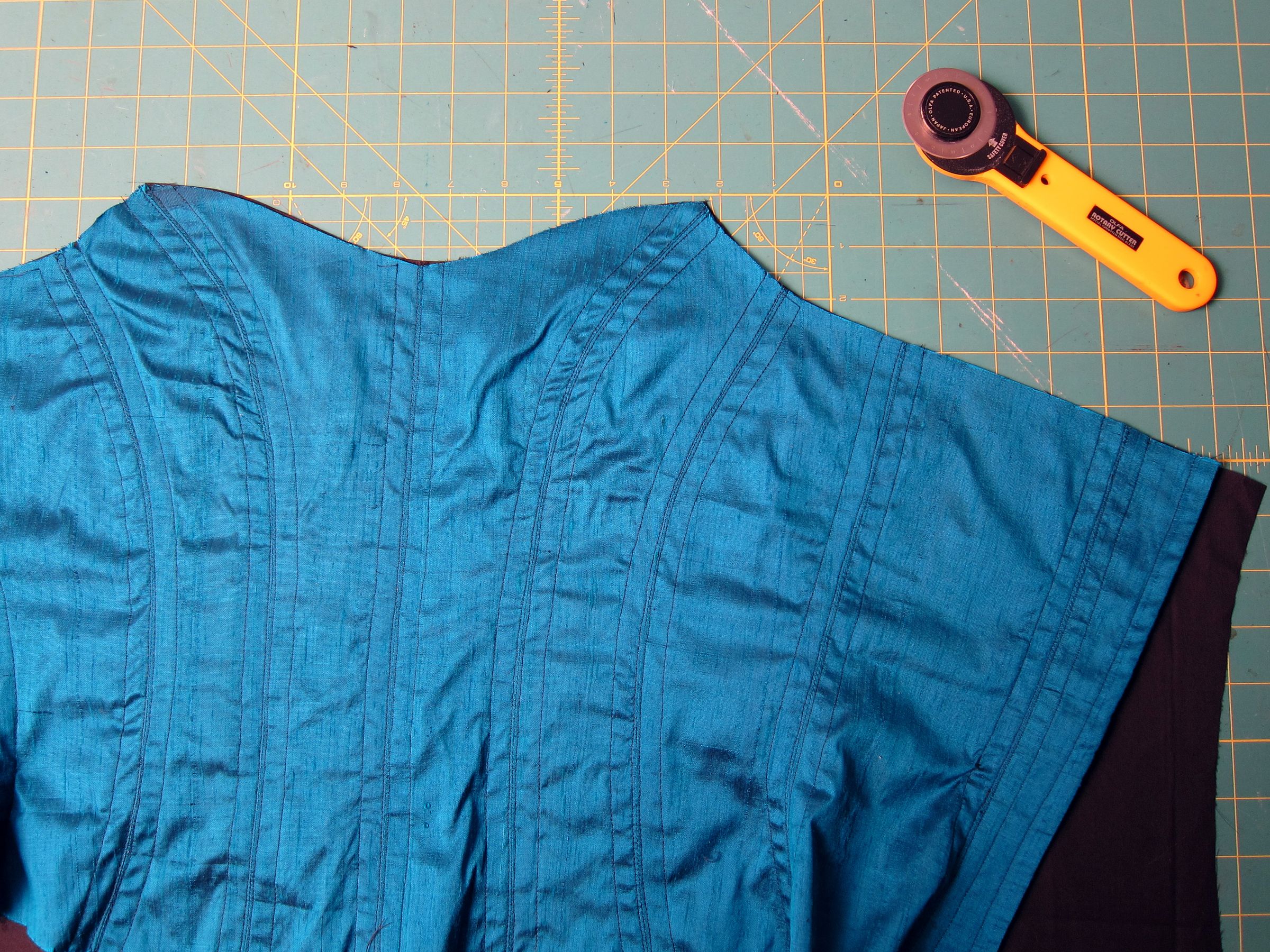 Make a Corset : 16 Steps (with Pictures) - Instructables