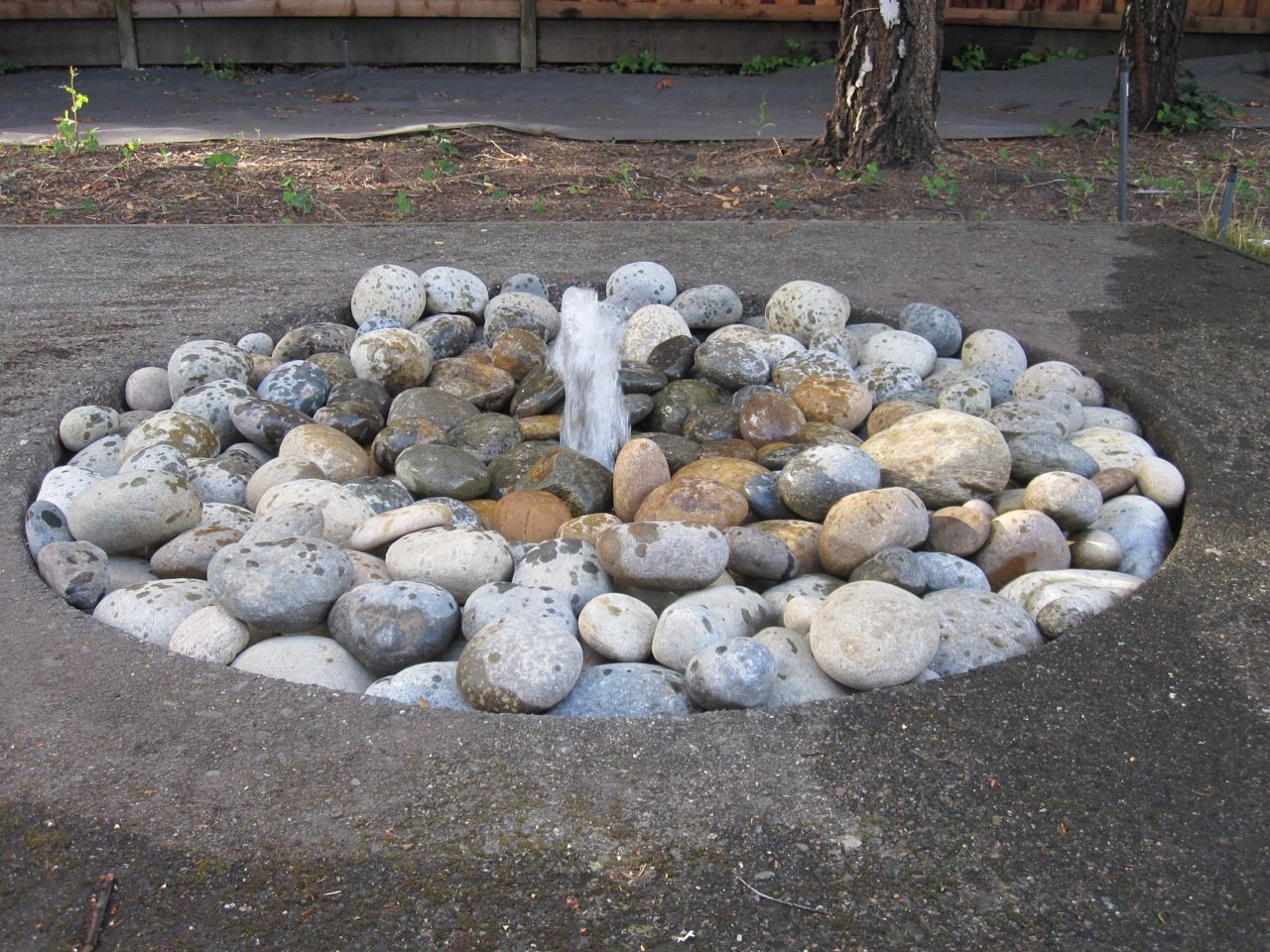 Disappearing Water Fountain : 10 Steps (with Pictures) - Instructables