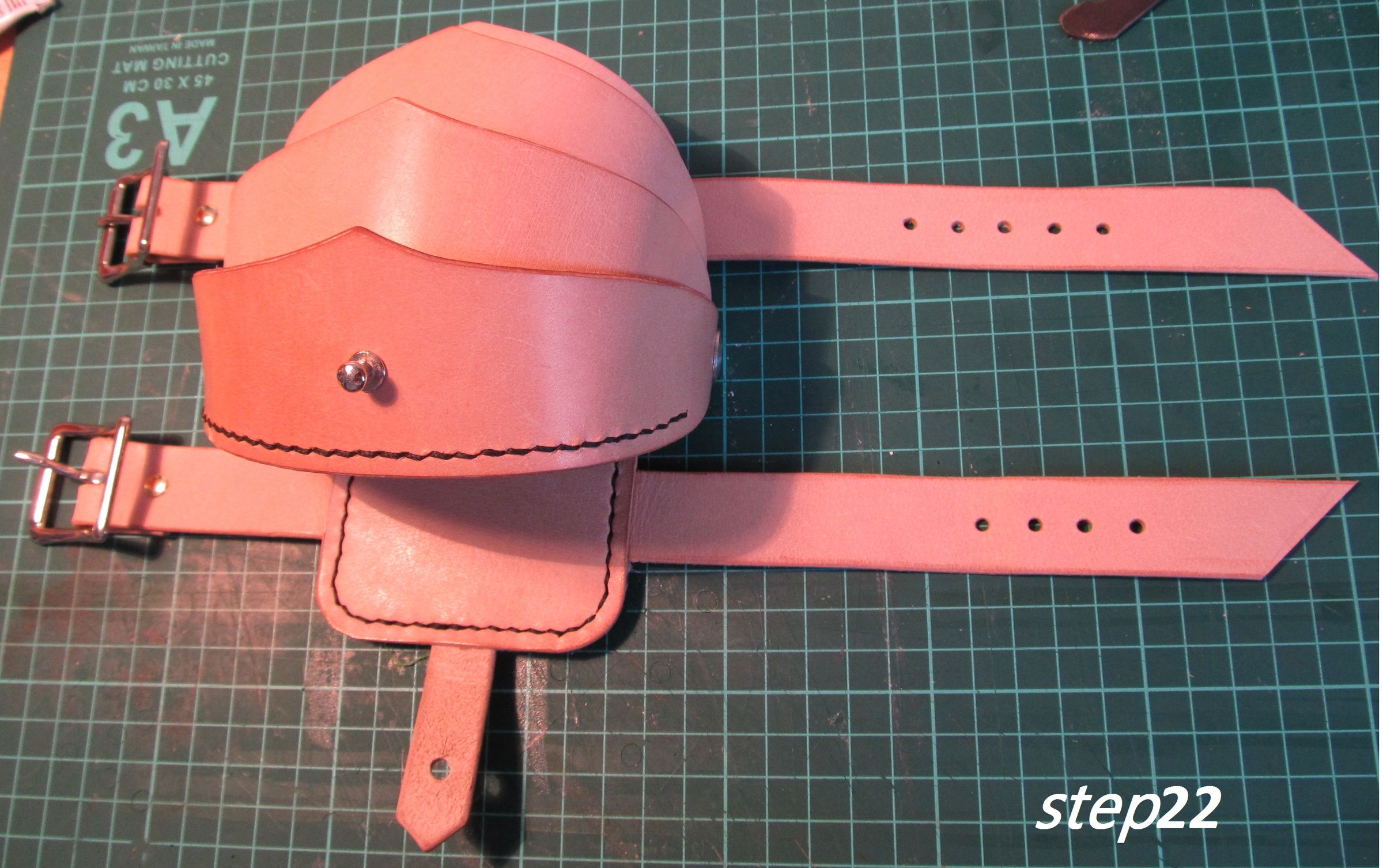 Armorshell Leather Pouch : 23 Steps (with Pictures) - Instructables