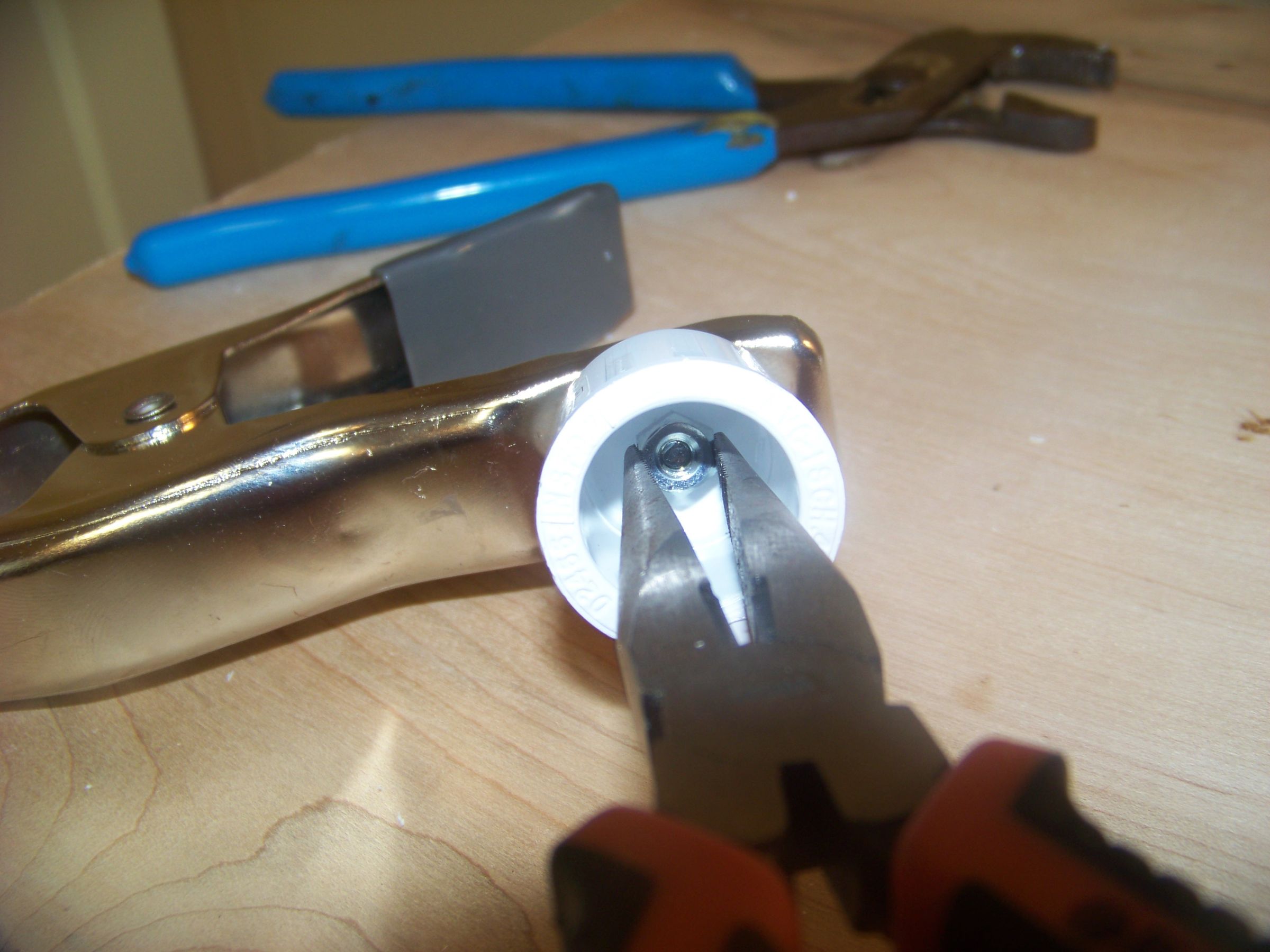 Tool : DIY Helping Hands Tool and Material Holder From PVC : 5 Steps ...