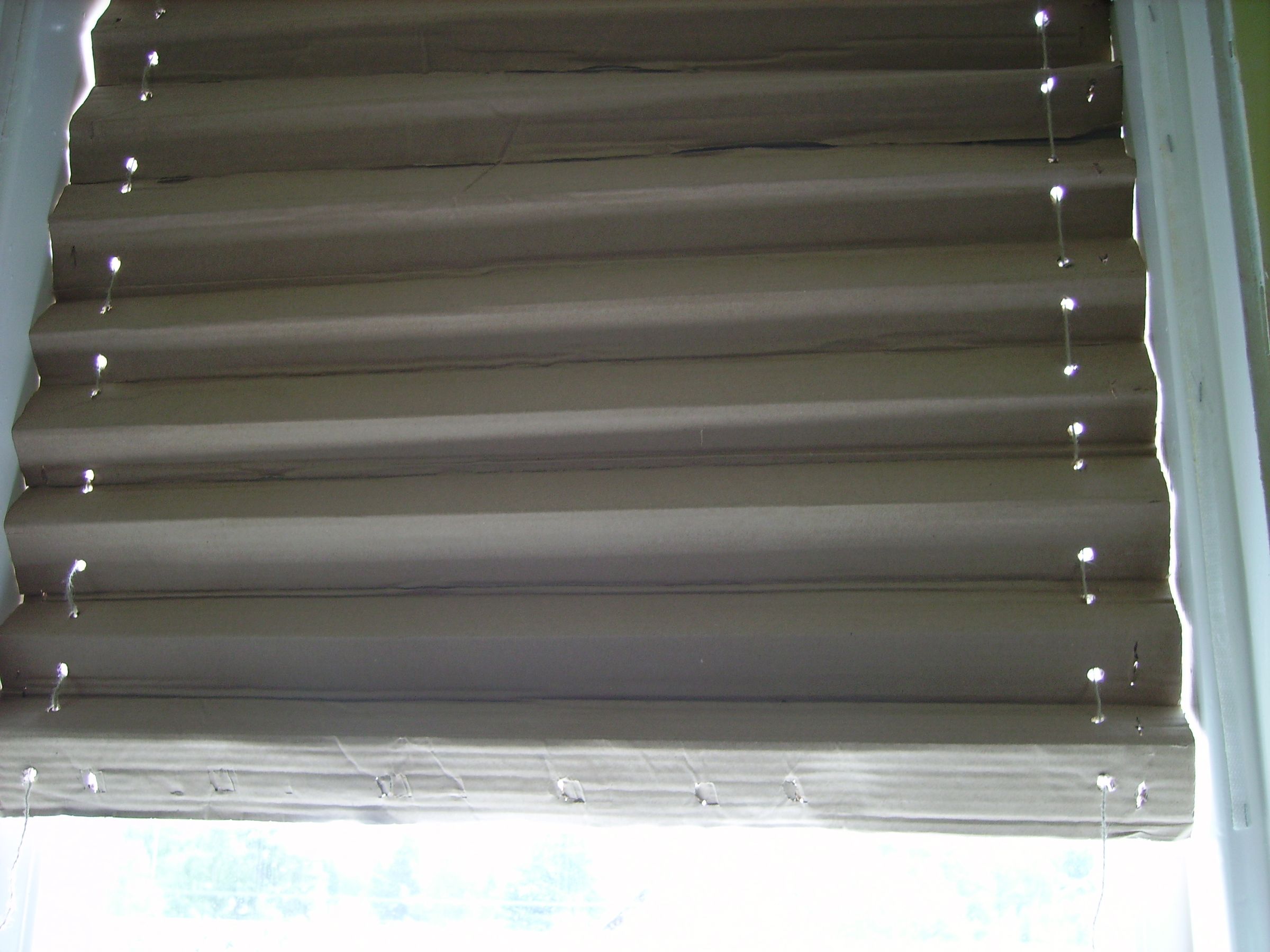 Folded Cardboard Window Blind : 9 Steps (with Pictures) - Instructables