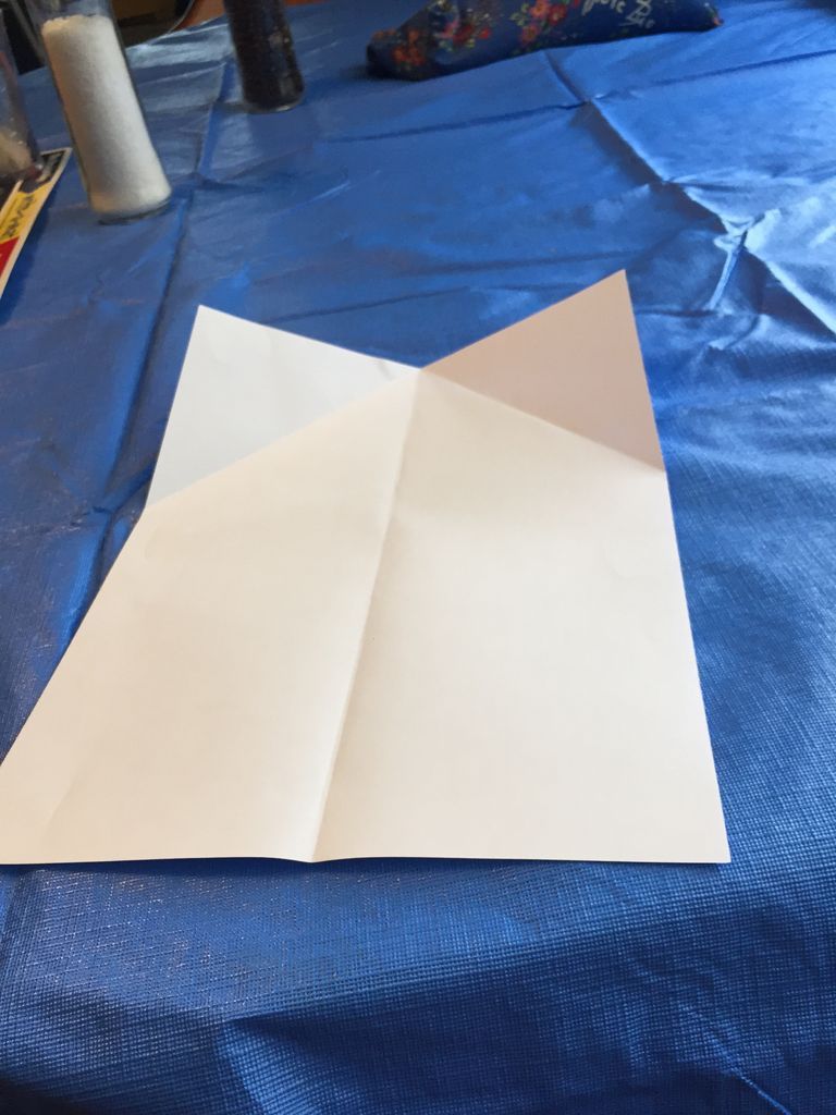 Classic Paper Airplane : 6 Steps - Instructables