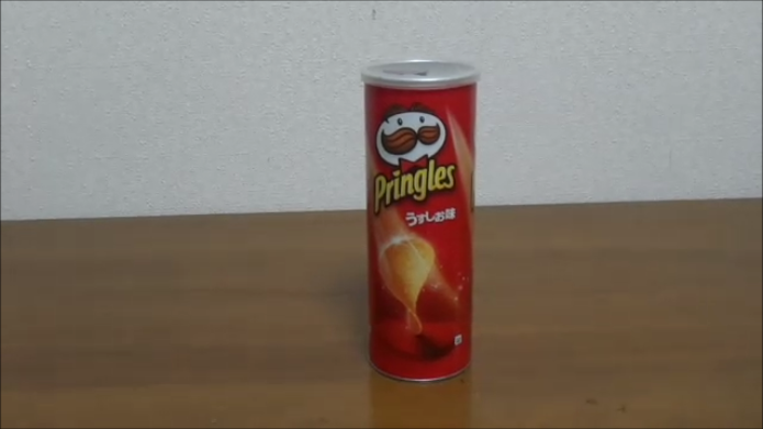Proper Way to Eat Pringles Chips - Instructables