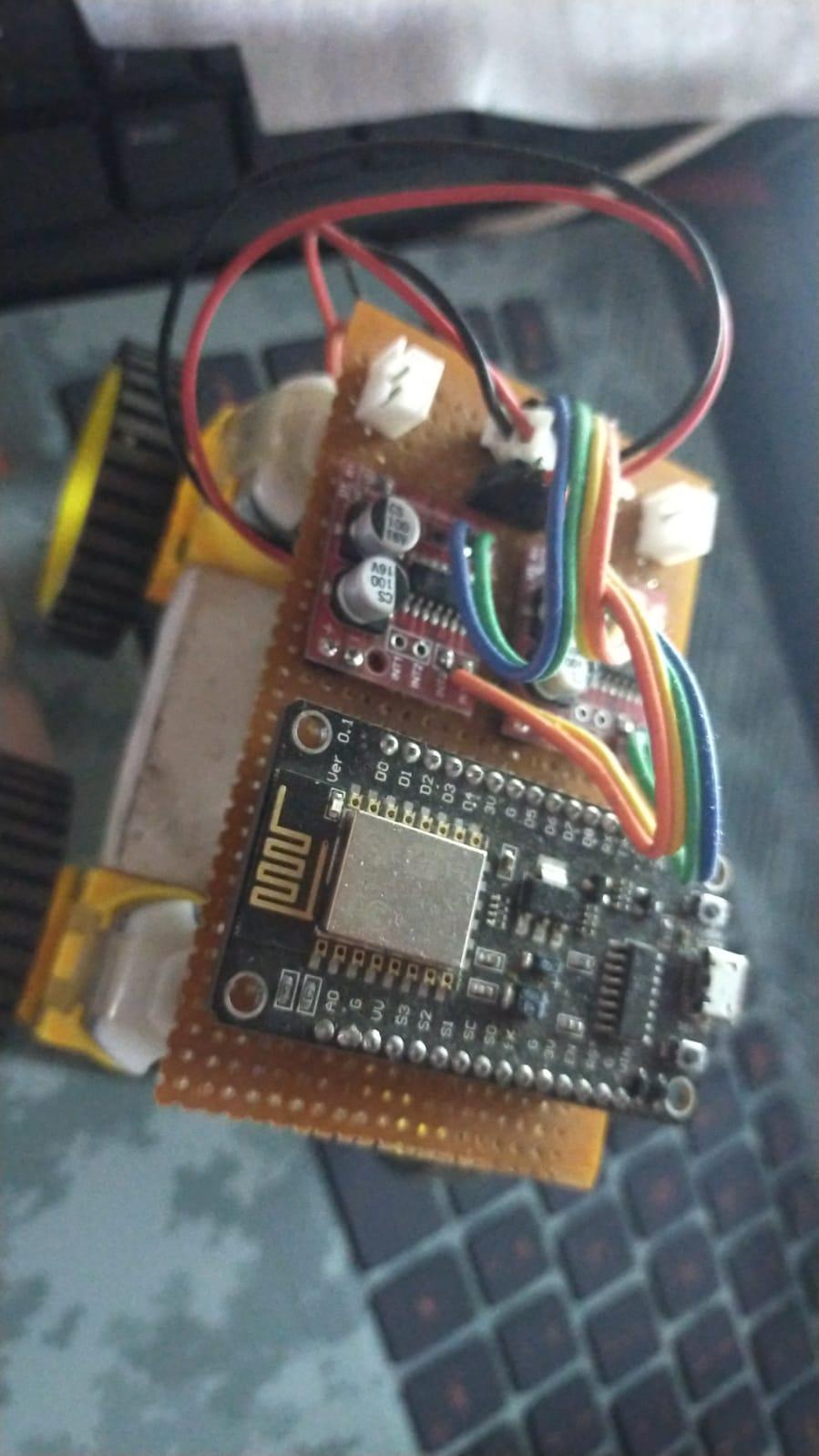 DIY WiFi-Controlled Robot Quadwheel : Kapidhwaj 500 : 8 Steps - Instructables