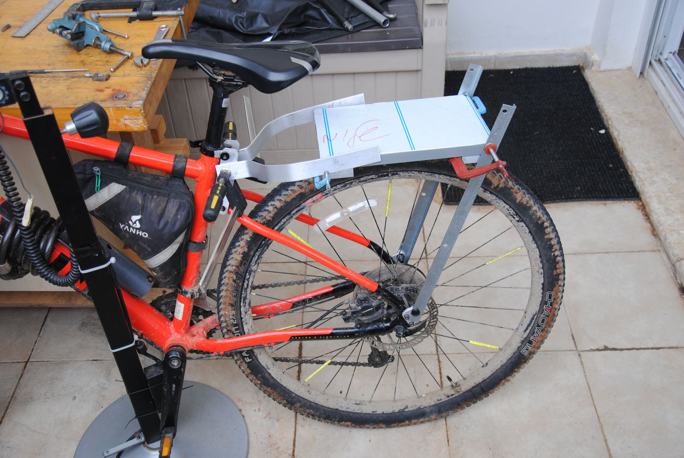 DIY Bike Rear Rack With a MAGNETIC U-lock Mount! (no Welding) : 16 ...