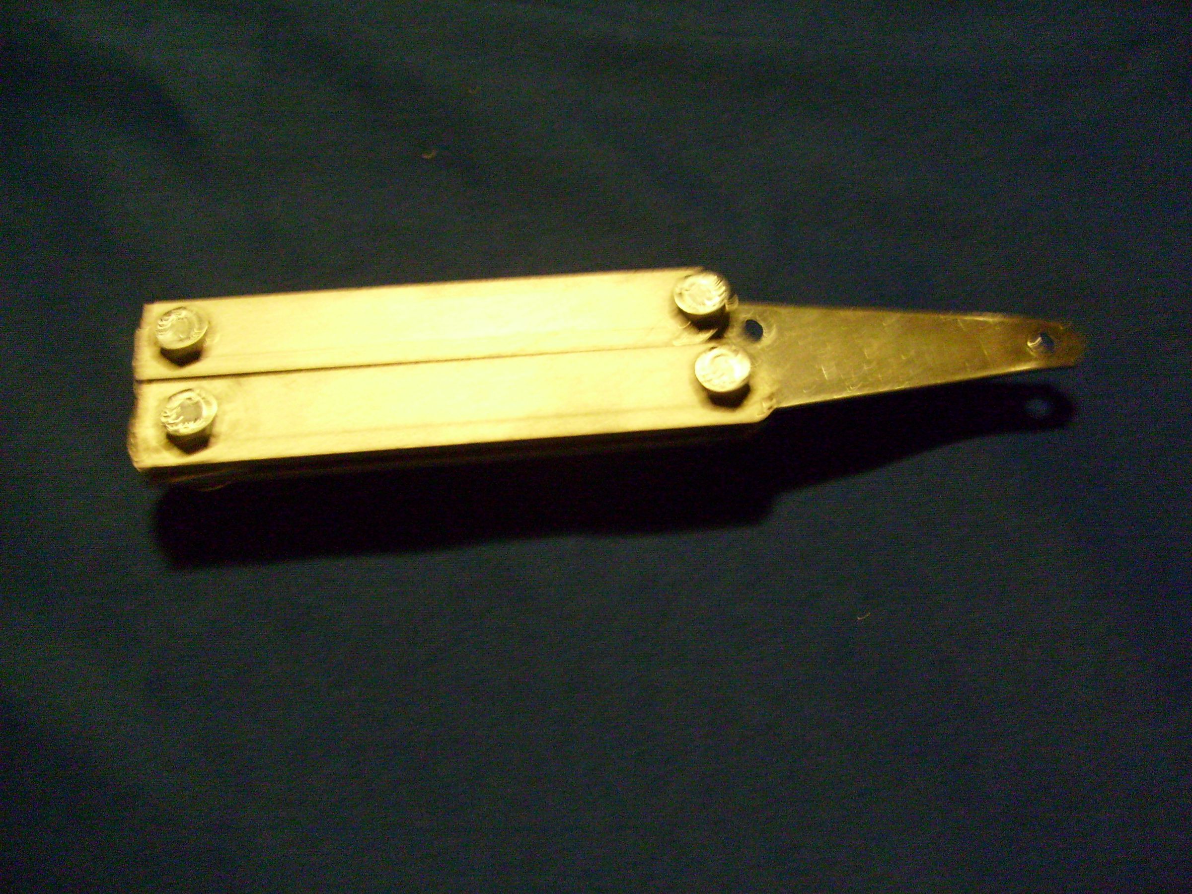 Balisong:Basic Open : 7 Steps - Instructables