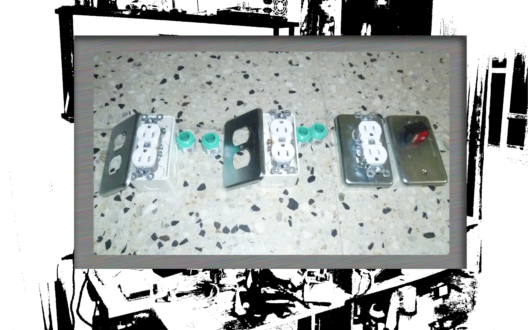 Desktop PC With Electrical Outlets - Instructables