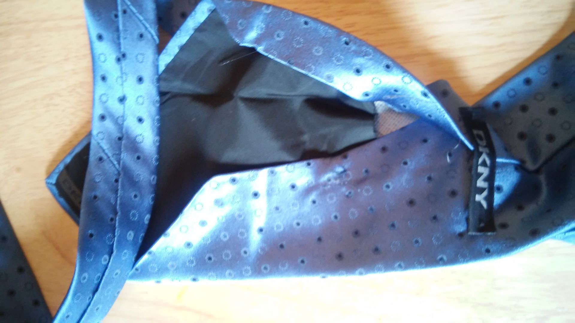 DIY Wallet With Old Ties : 8 Steps (with Pictures) - Instructables