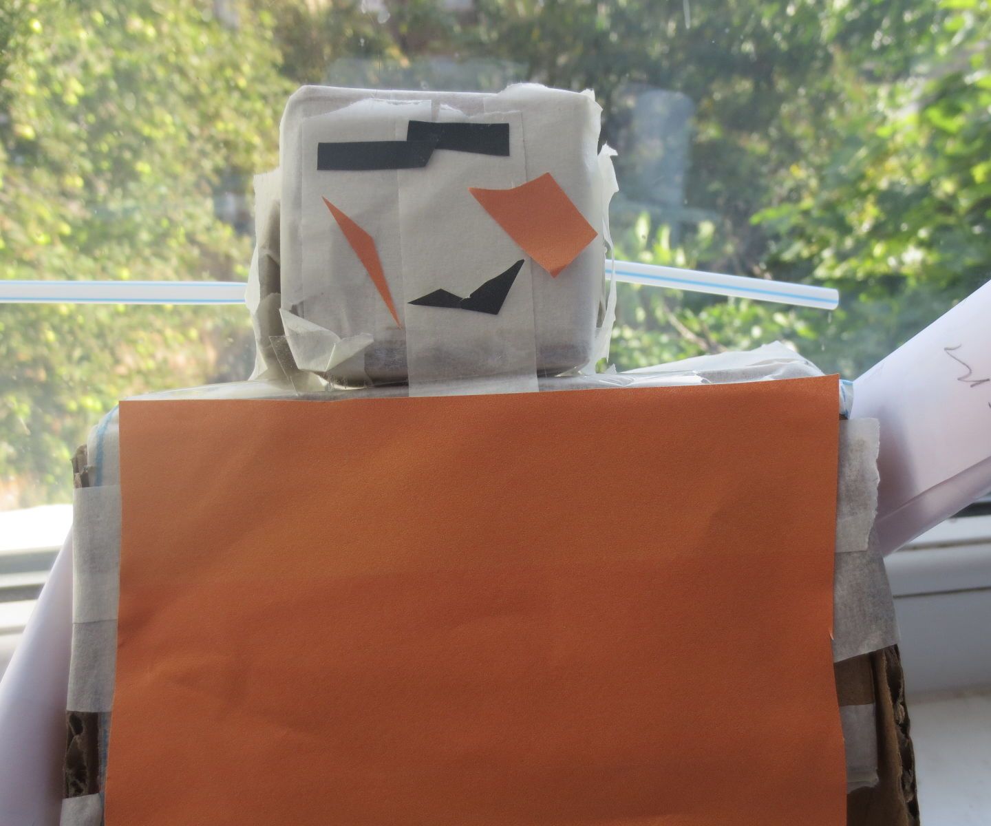 Model Robot With Storage Space : 9 Steps - Instructables