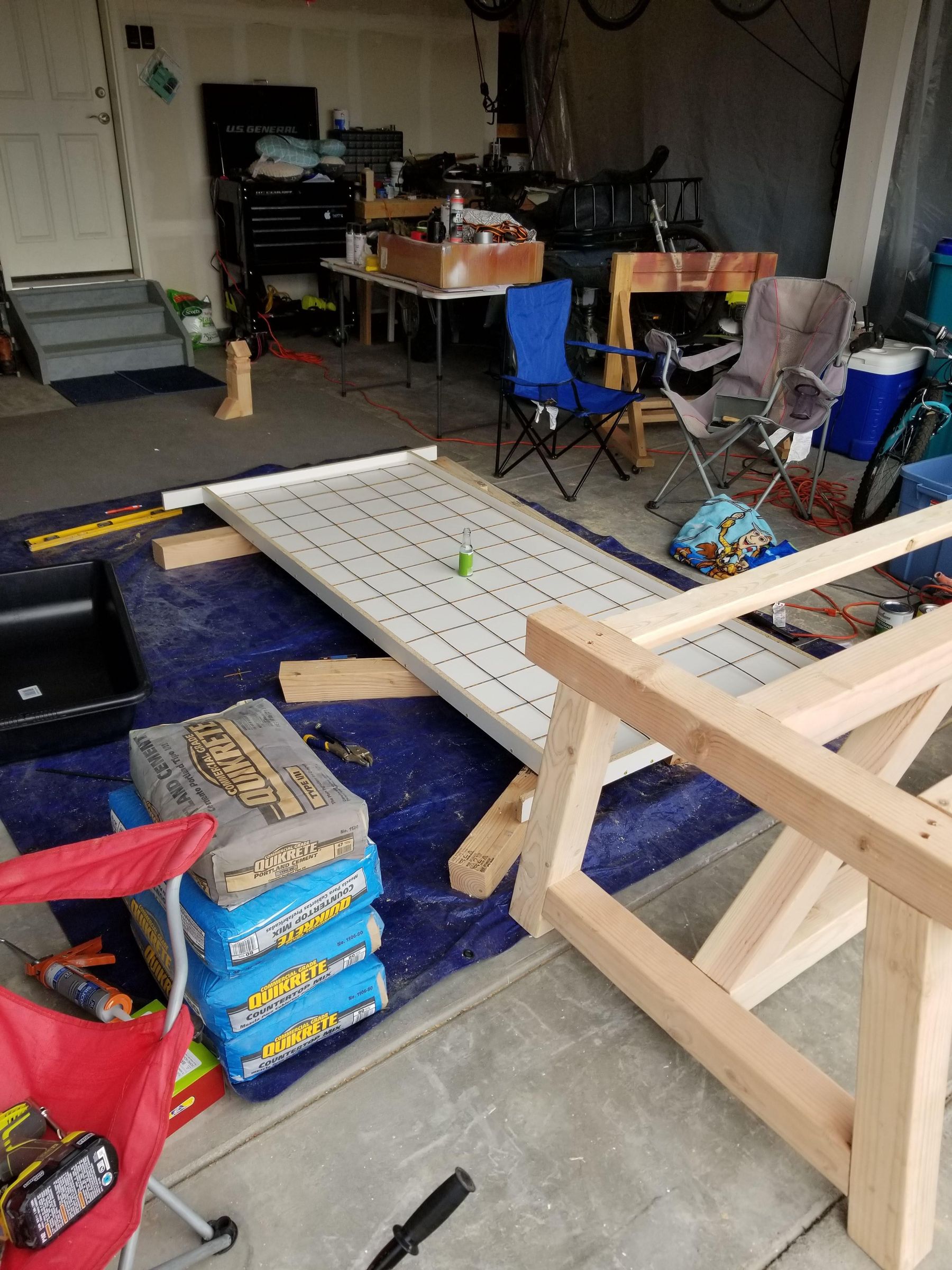 A Rustic Concrete Table : 6 Steps (with Pictures) - Instructables