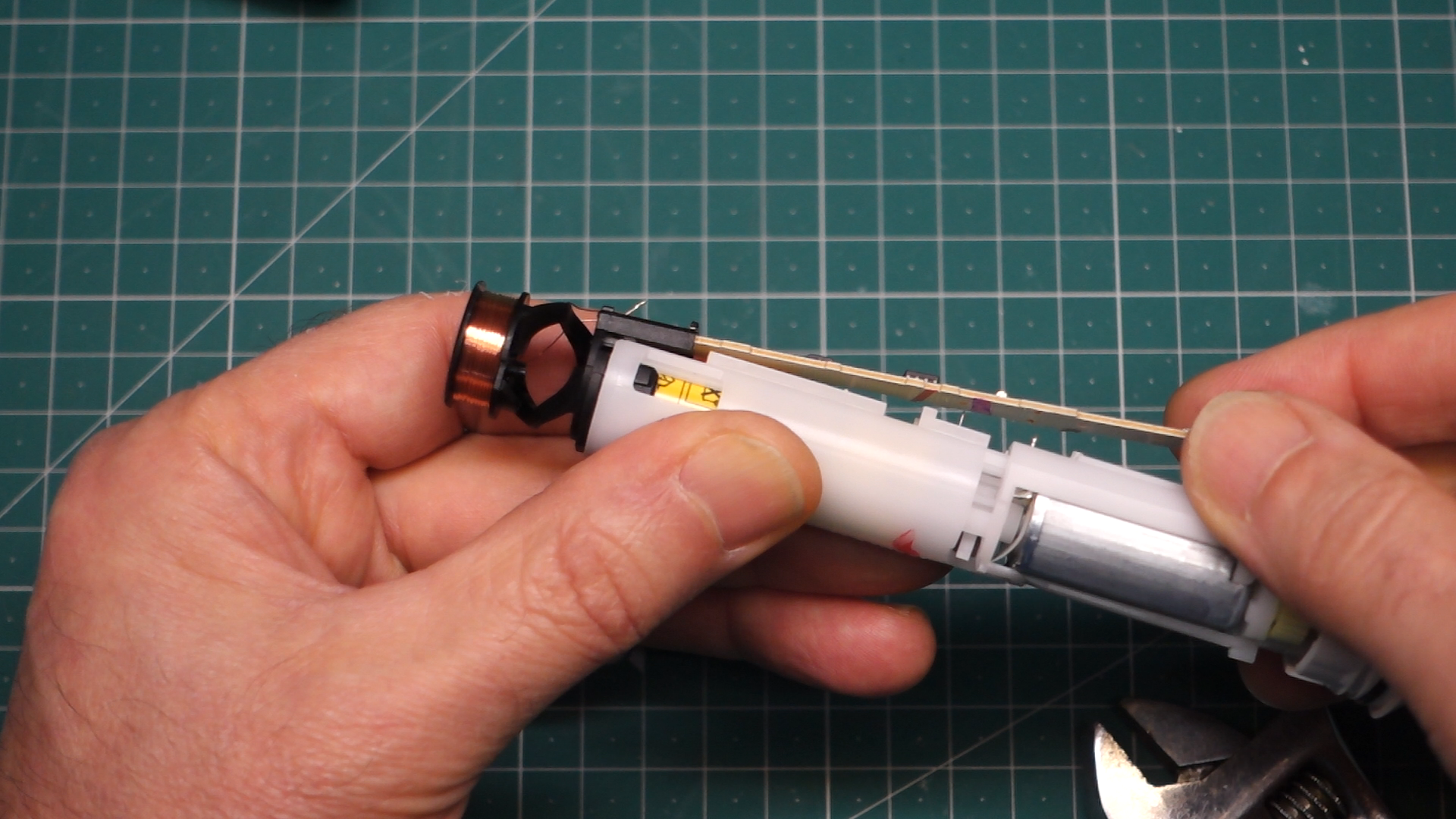 Electric Toothbrush Battery Replacement (Oral B / Braun Vitality) : 9 ...