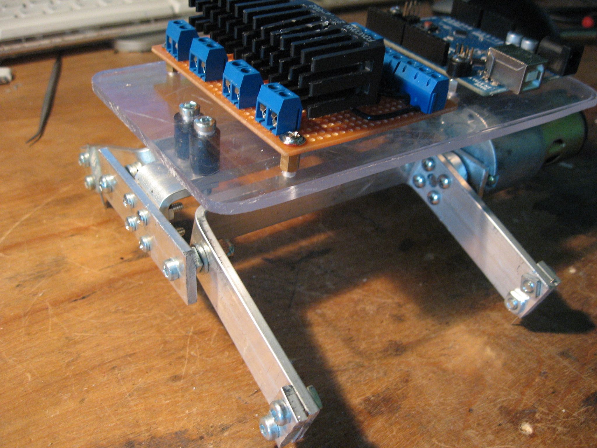 Tree Climbing Robot : 20 Steps (with Pictures) - Instructables