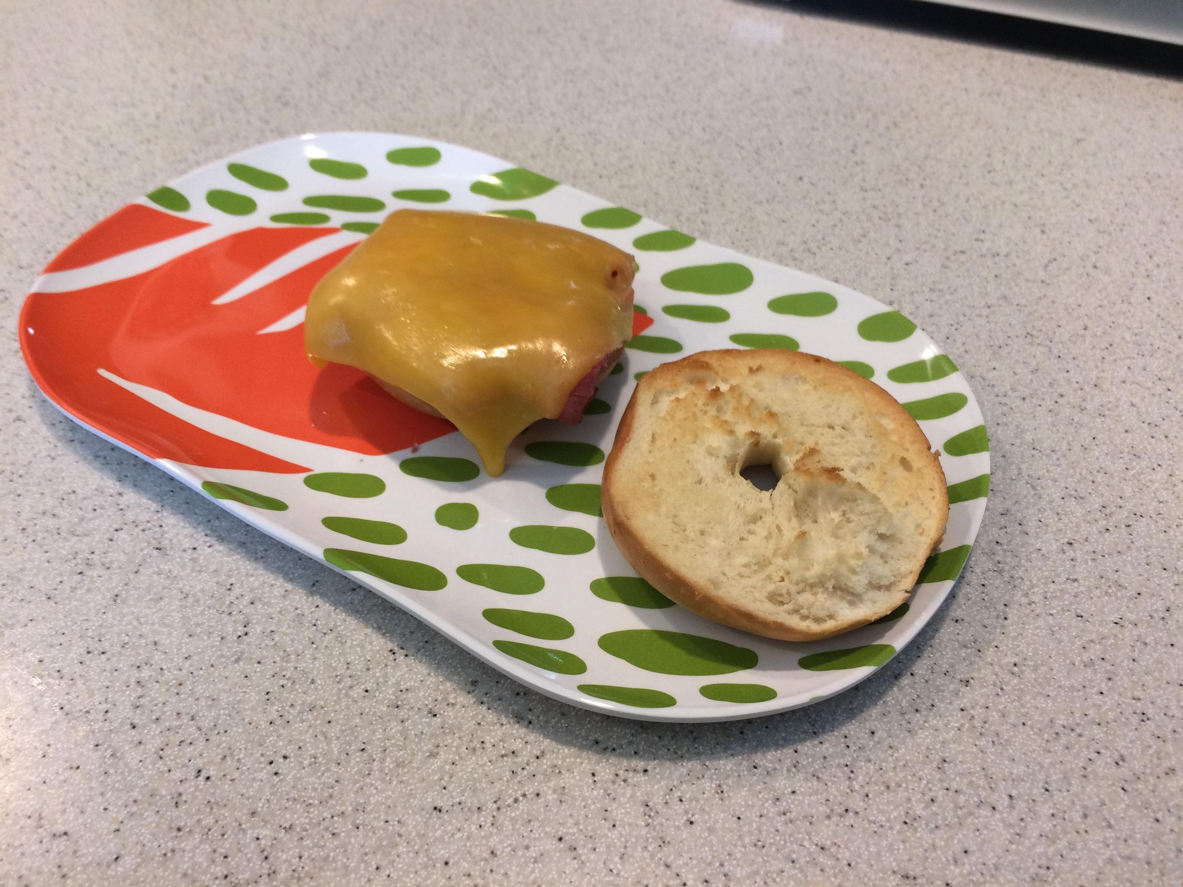 Best Toasted Mini Bagel Sandwich : 4 Steps - Instructables