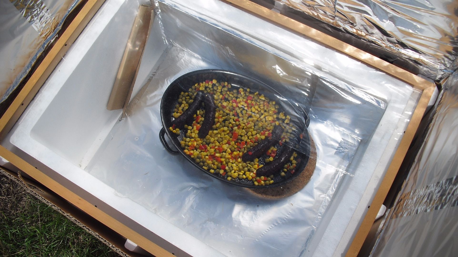 DIY Solar Oven : 8 Steps (with Pictures) - Instructables