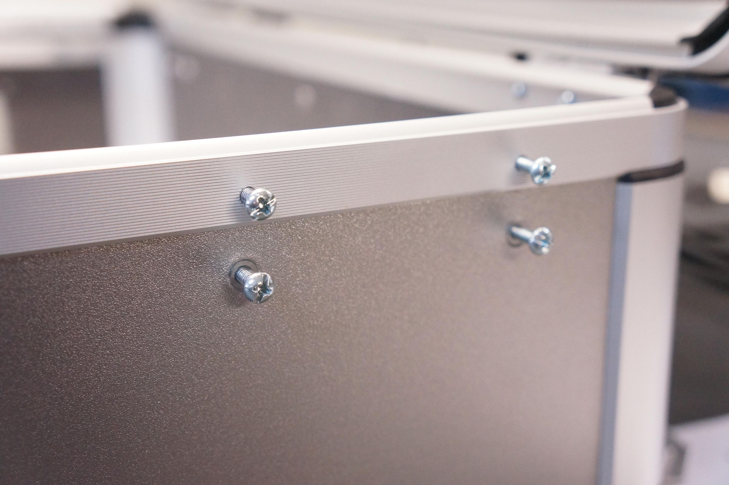 Cyberpunk Themed Briefcase Computer : 8 Steps (with Pictures ...