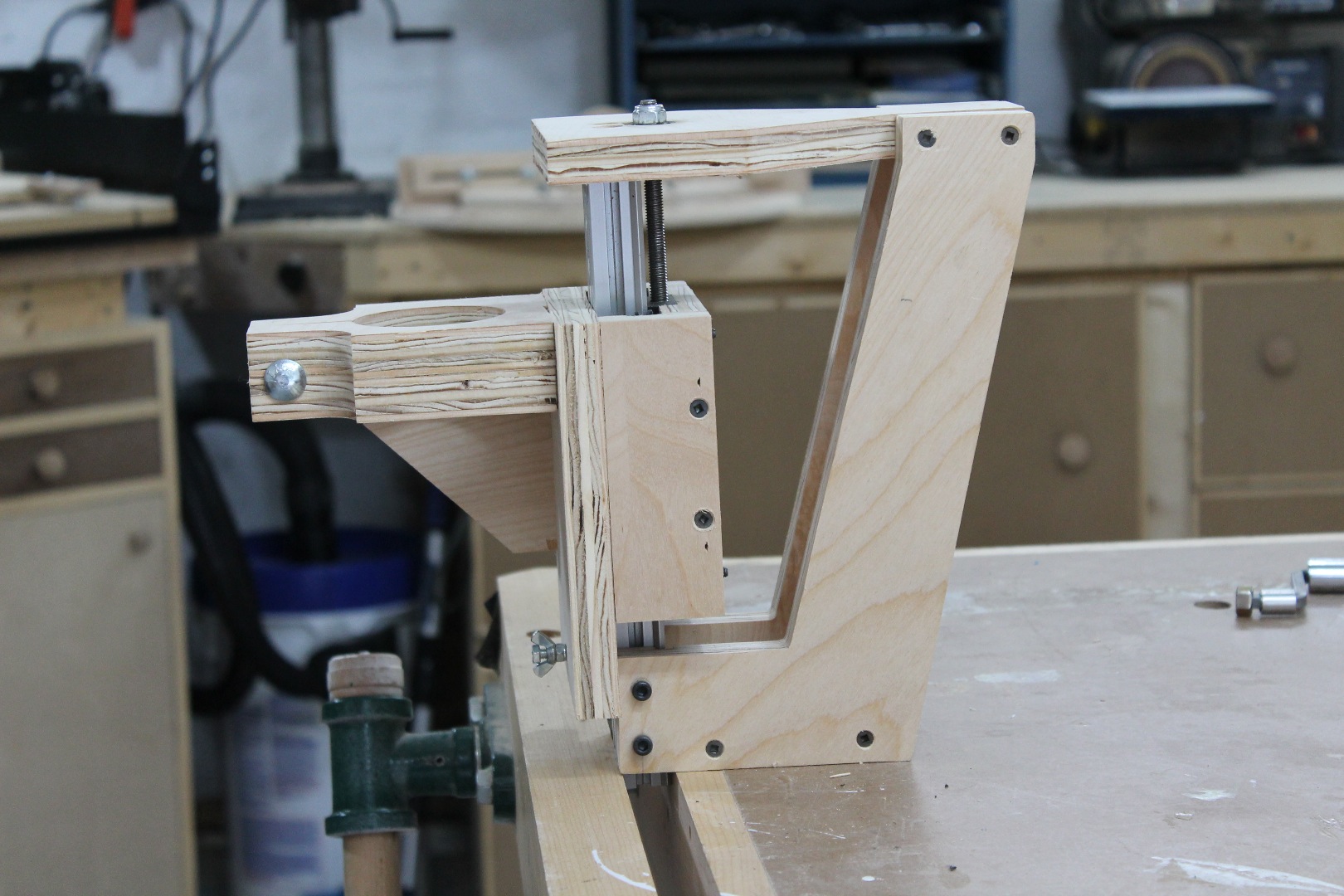 CNC Mini Router Lift!!! : 10 Steps (with Pictures) - Instructables