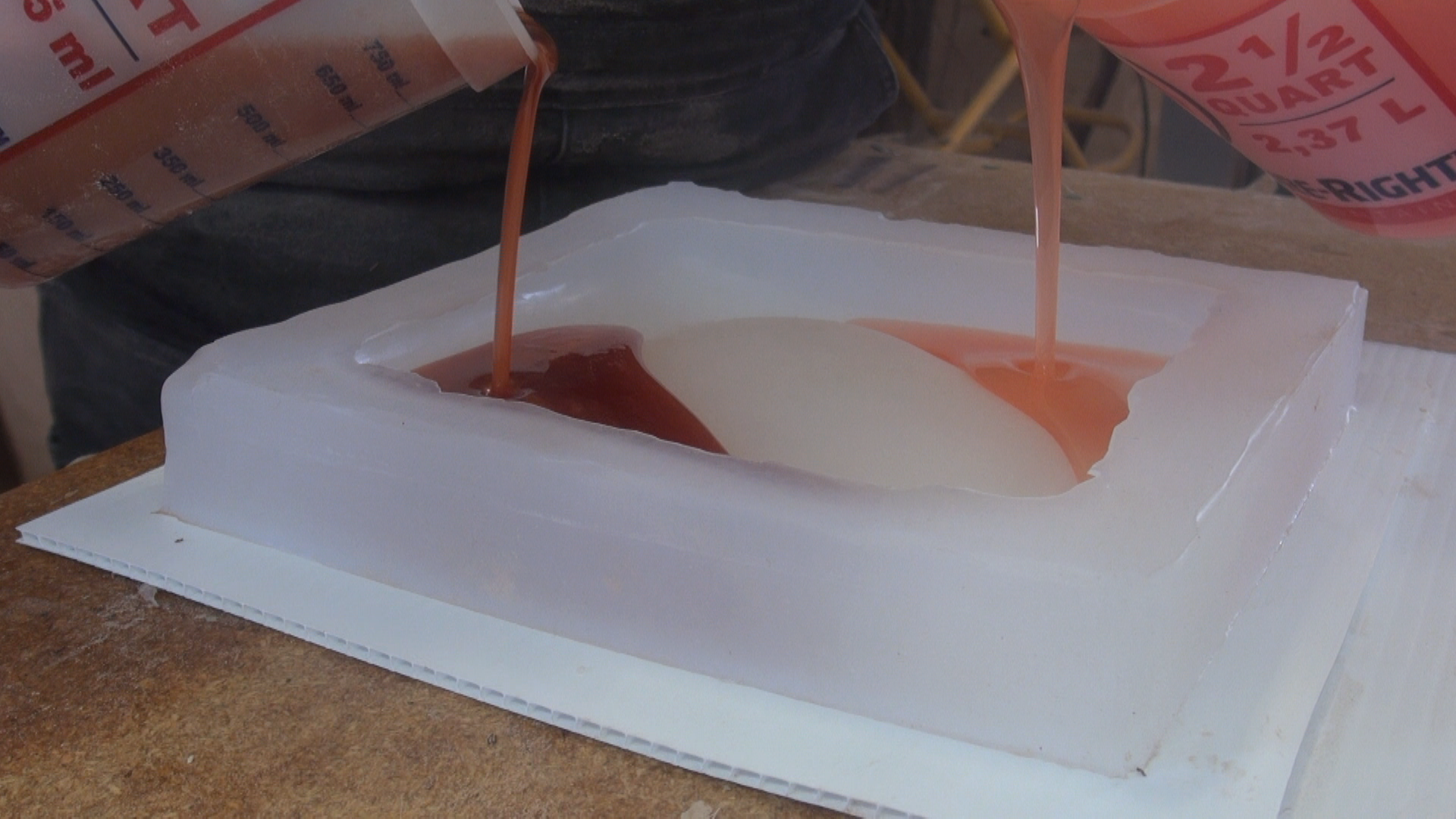 DIY Silicone Mold for Resin Casting : 4 Steps - Instructables