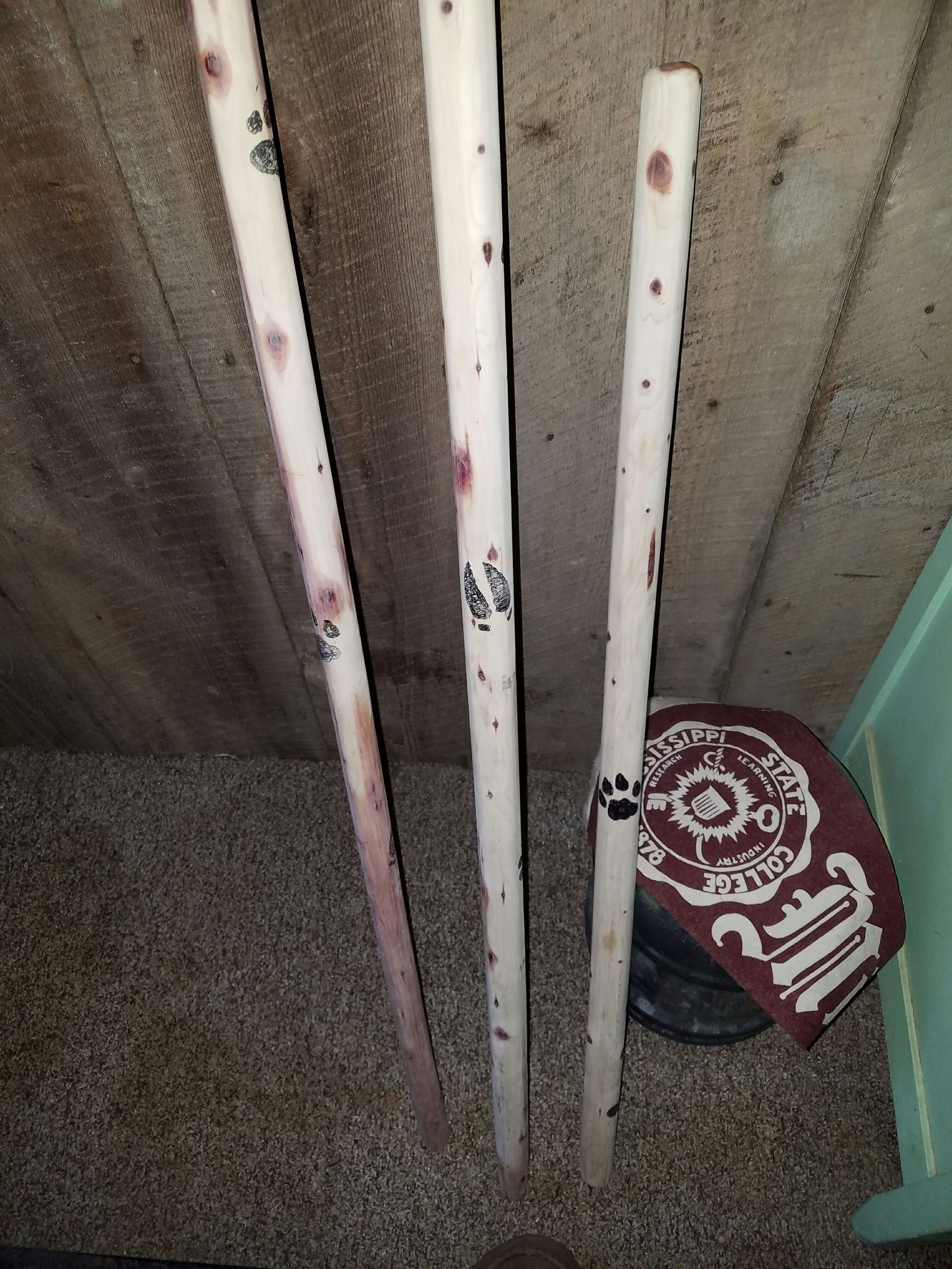 Turning Cedar Trees Into Walking Sticks : 12 Steps (with Pictures ...