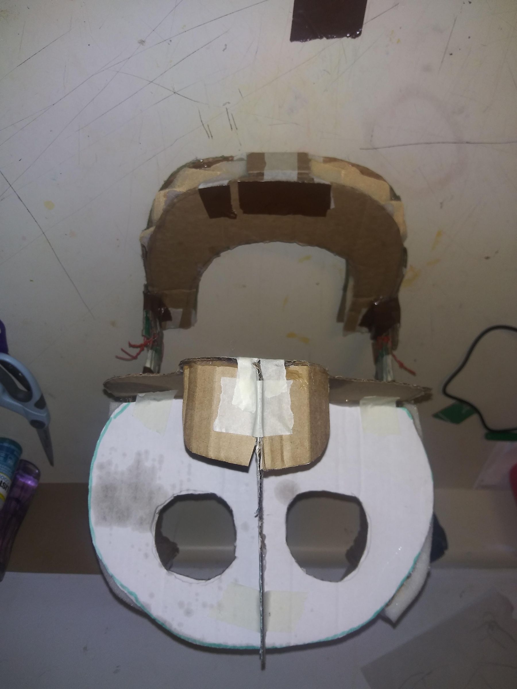 DIY FNAF Spring Trap Full Costume : 4 Steps - Instructables