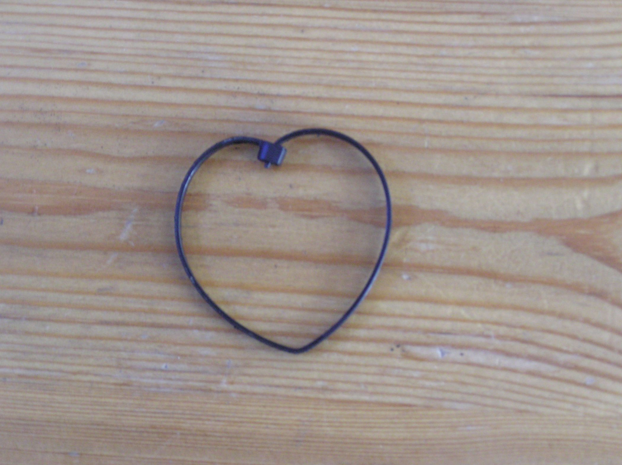 Cable Tie Heart. : 3 Steps - Instructables