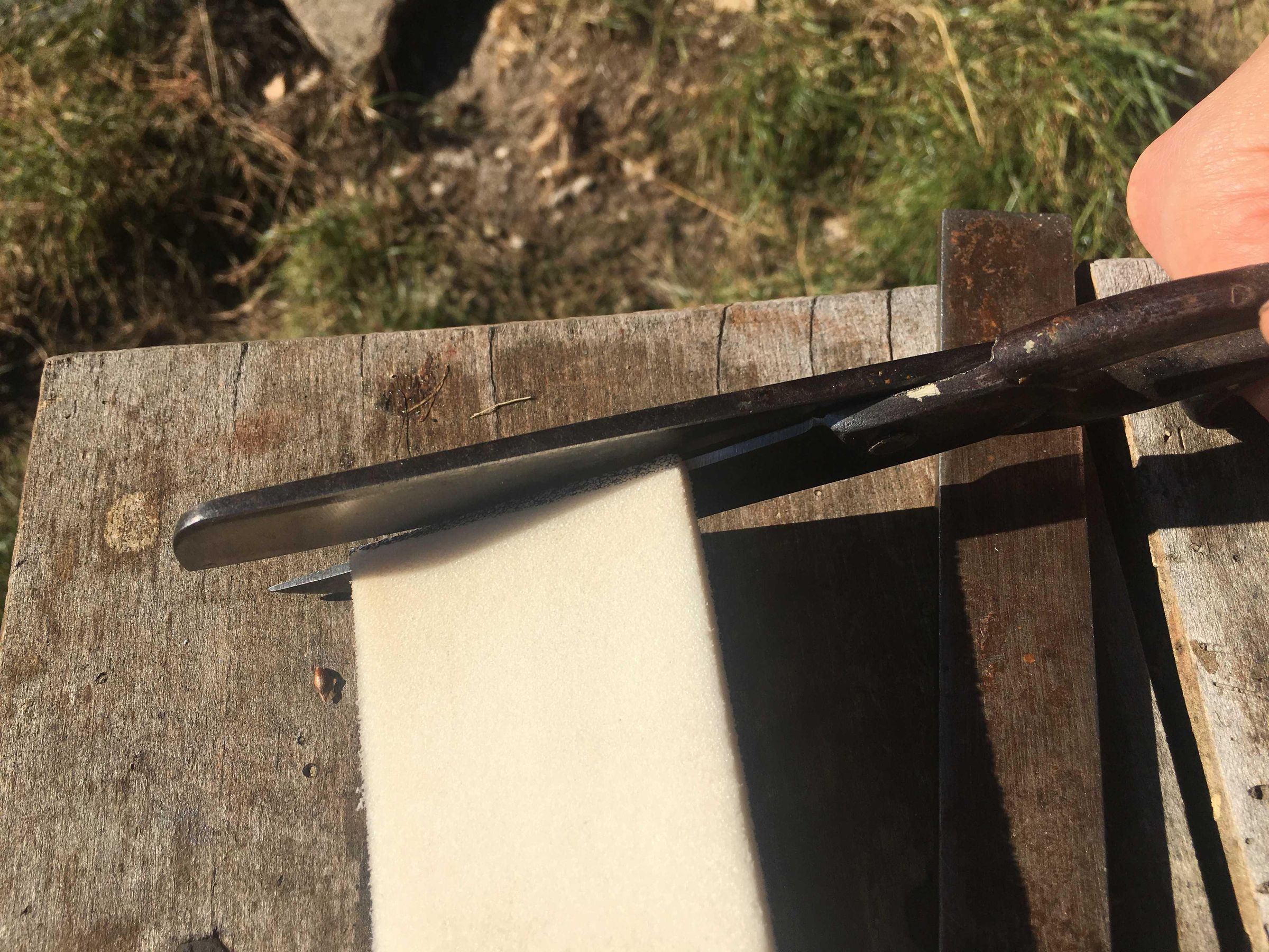 Authentic LARP Sword : 11 Steps (with Pictures) - Instructables