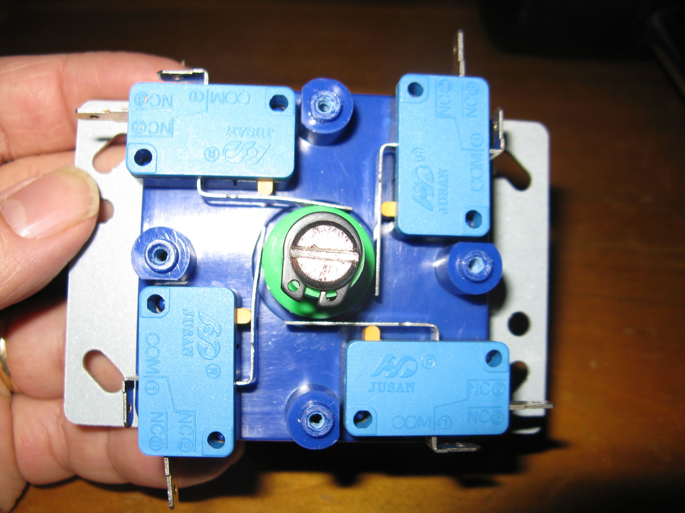 4 Way/8 Way Switchable Joysticks for Arcade or Mame Using Analog ...